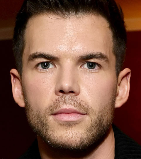 Luke Newton on The Tonight Show Starring Jimmy Fallon