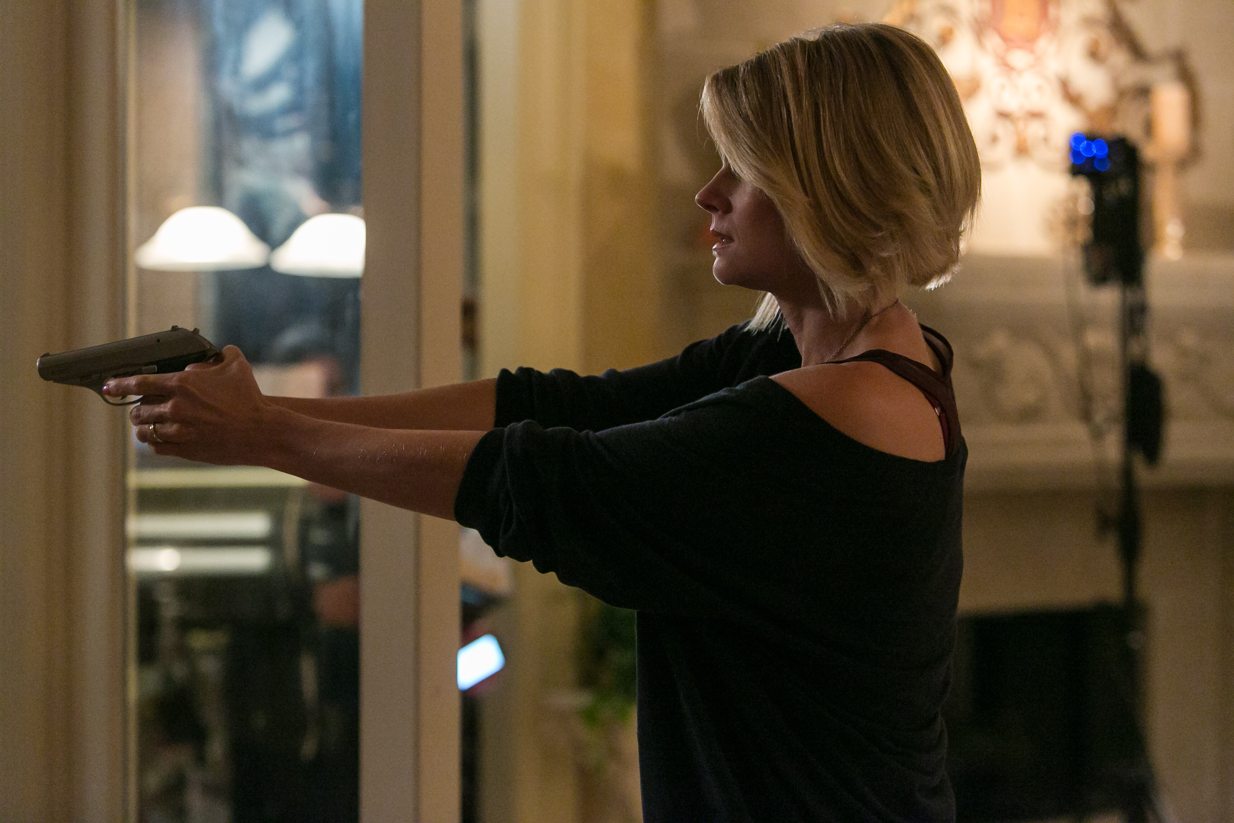 Constantine: Behind the Scenes of "The Devil's Vinyl" Photo: 2018616 ...