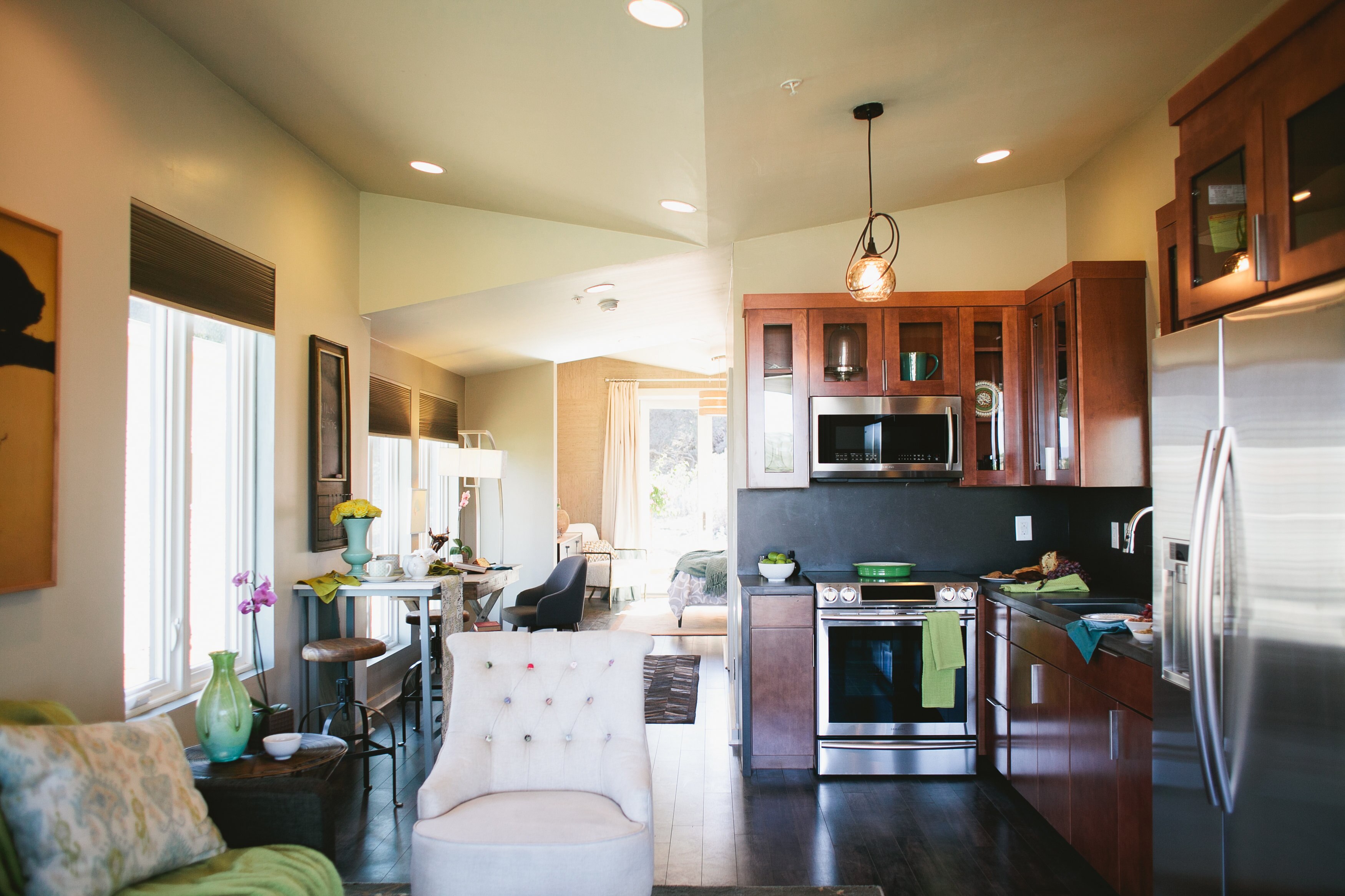 American Dream Builders: Modular Makeovers: Dann and Vanessa Photo ...