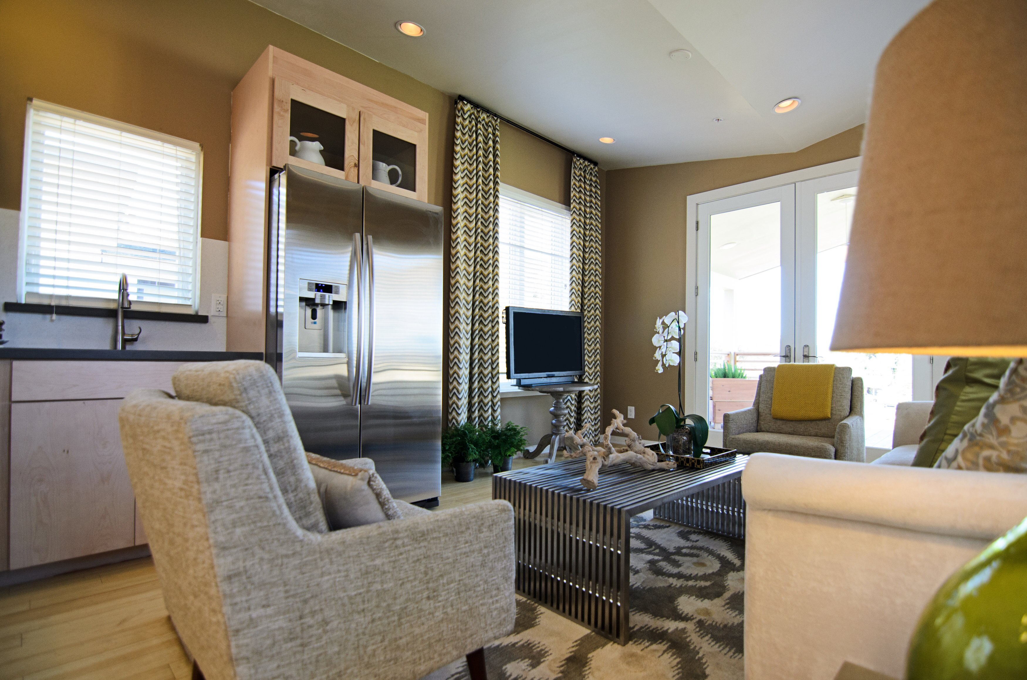 null: Modular Makeovers: Darren and Elaine Photo: 1681346 - NBC.com