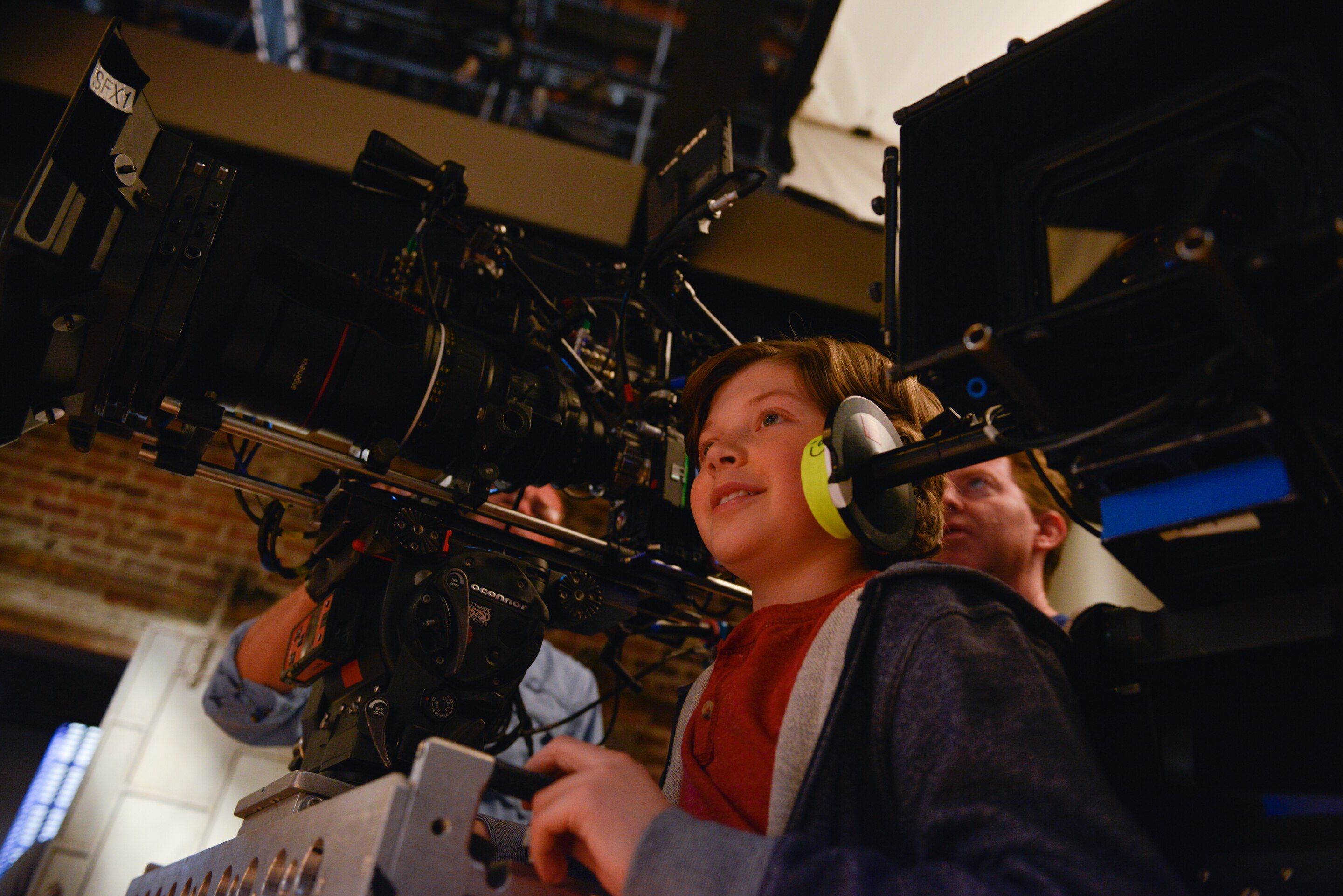 Growing Up Fisher: Behind the Scenes: The Man With the Spider Tattoo ...