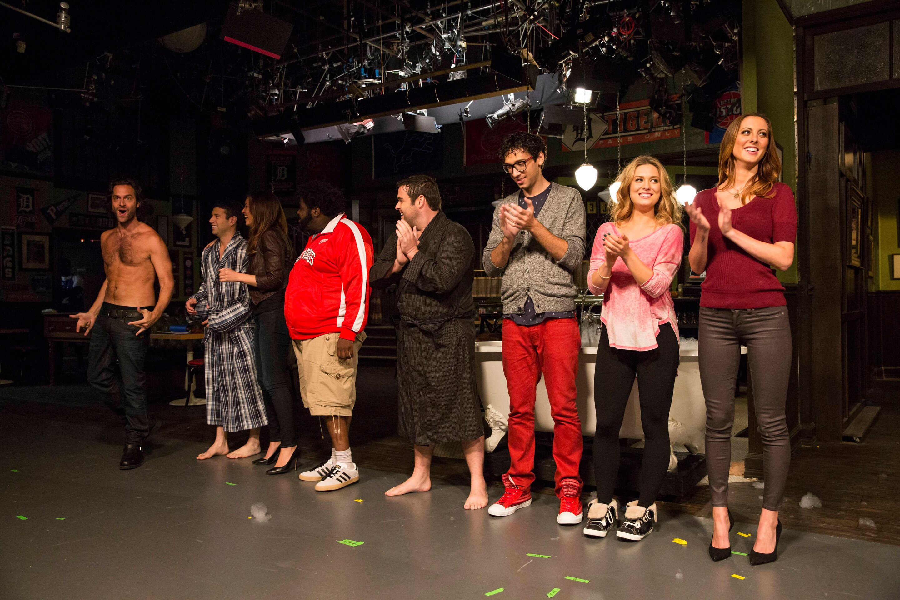 Undateable: Behind the Scenes: The Switch Photo: 1747631 - NBC.com