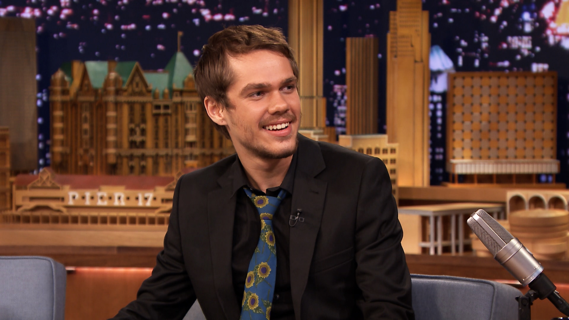 ellar coltrane the circle