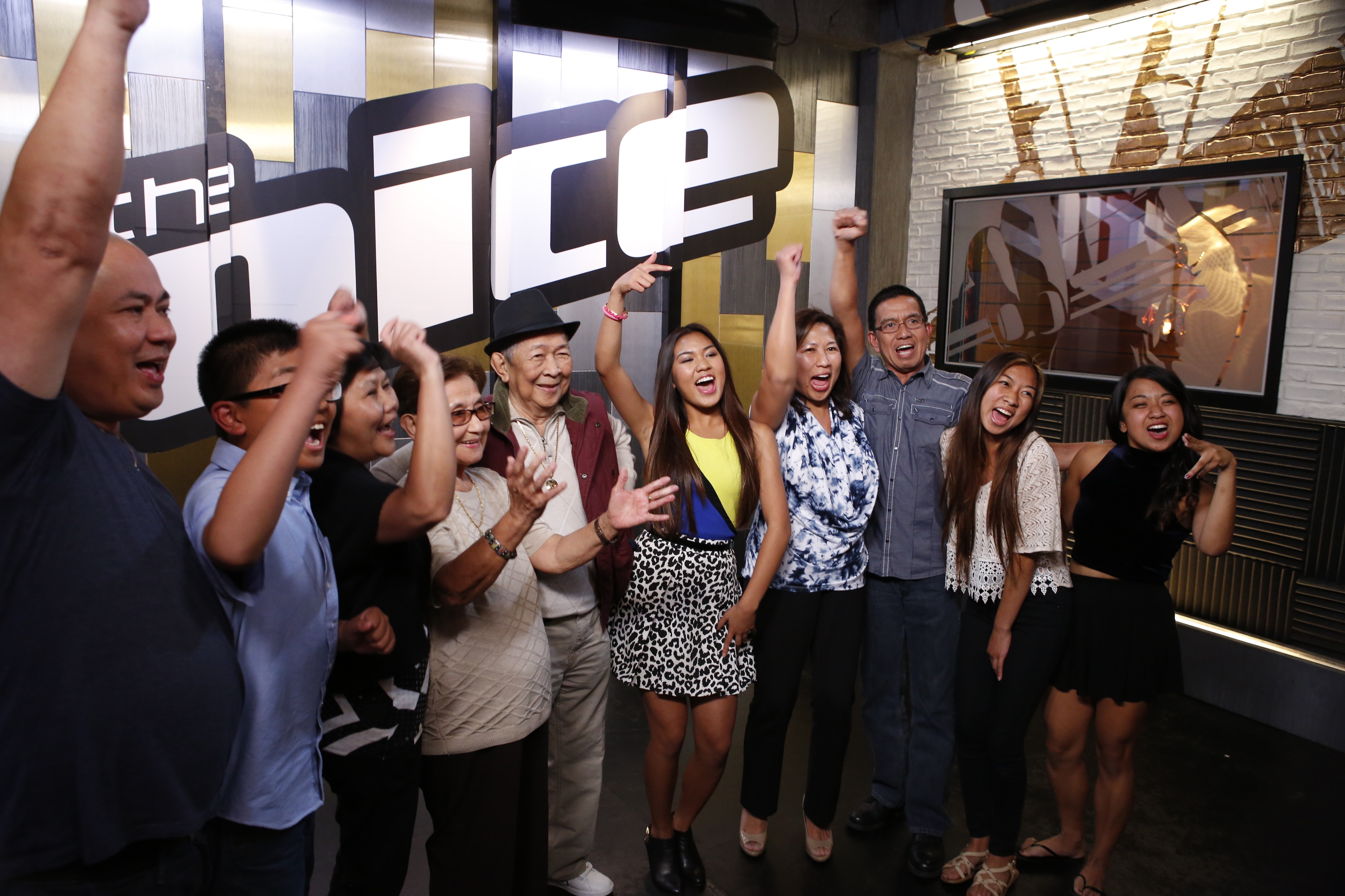 null: Behind the Scenes: The Blind Auditions, Part 4 Photo: 1948416 - NBC.com