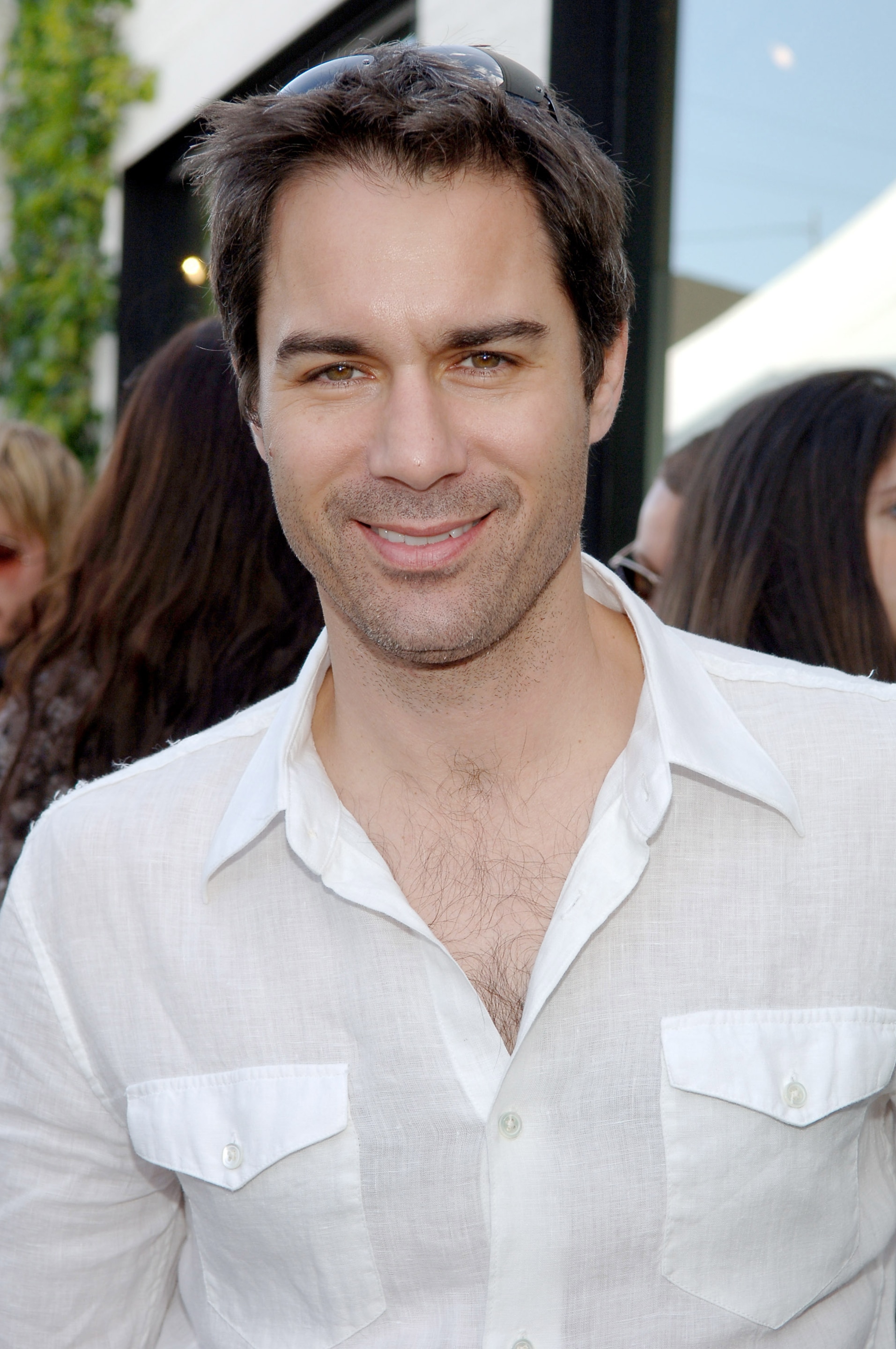 The Mysteries of Laura: All About Eric McCormack Photo: 2225641 - NBC.com