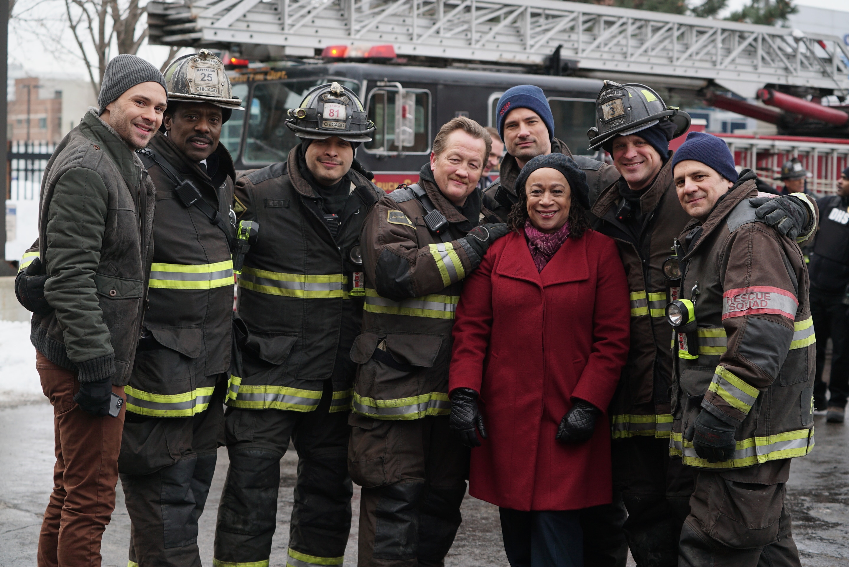 Chicago Fire: Behind the Scenes: I Am The Apocalypse Photo: 2296141 ...