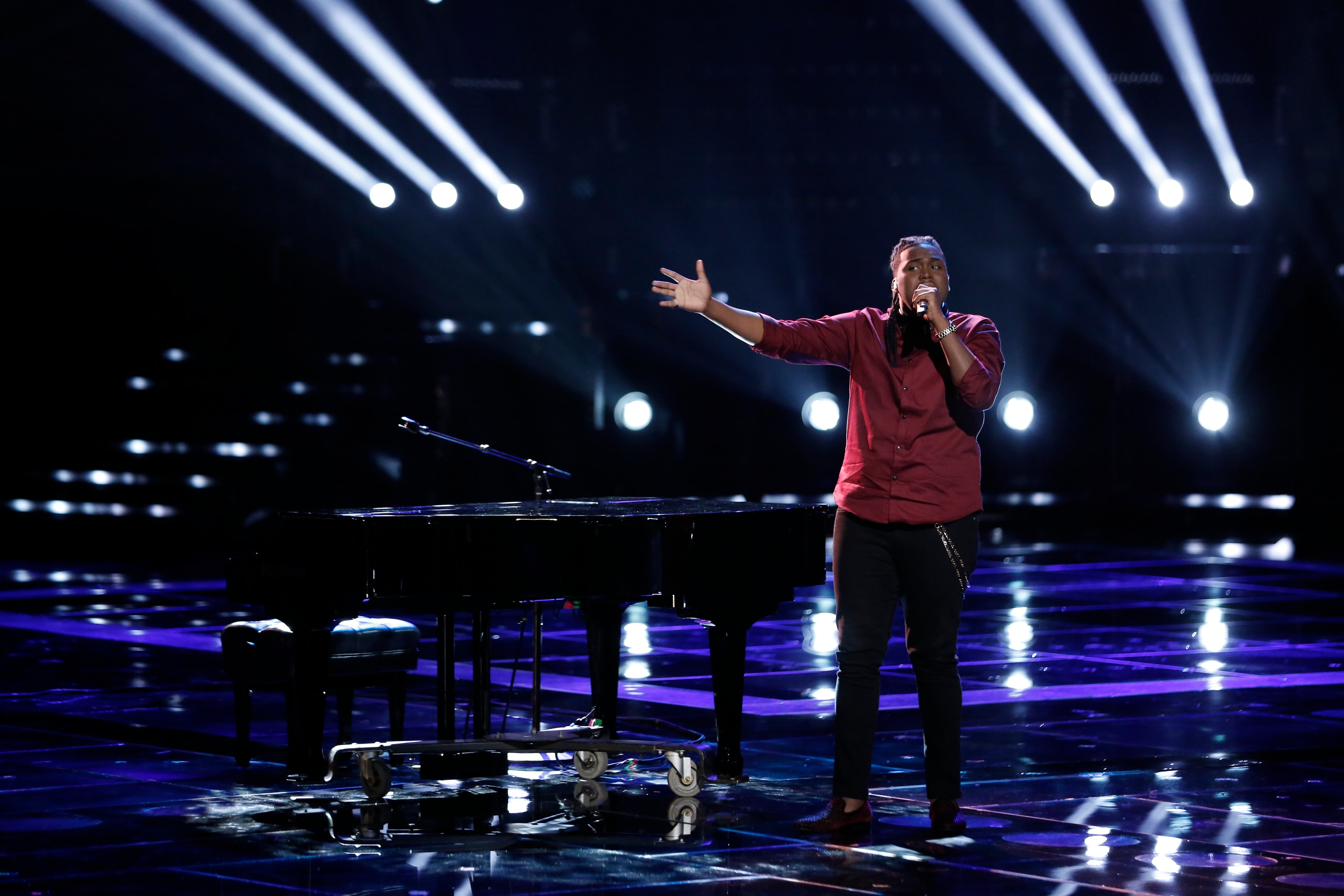 null: Rob Taylor's Official Gallery Photo: 2314371 - NBC.com