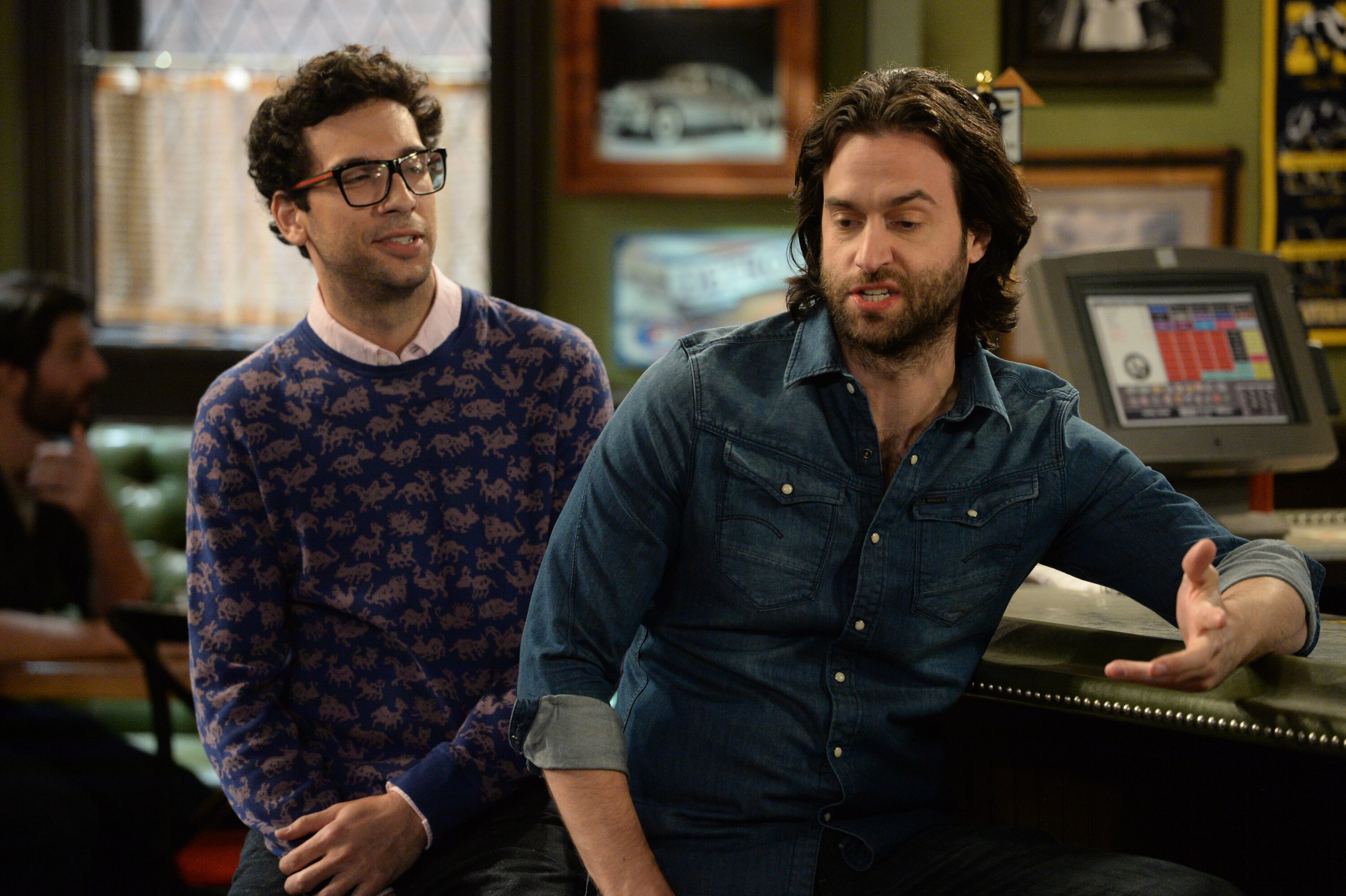 Undateable: A Live Show Walks into a Bar - Version 2 Photo: 2343546 ...