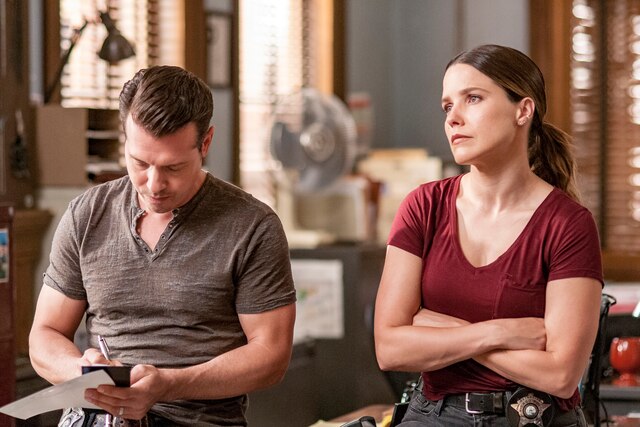 null: Big Friends Big Enemies Photo: 2929461 - NBC.com