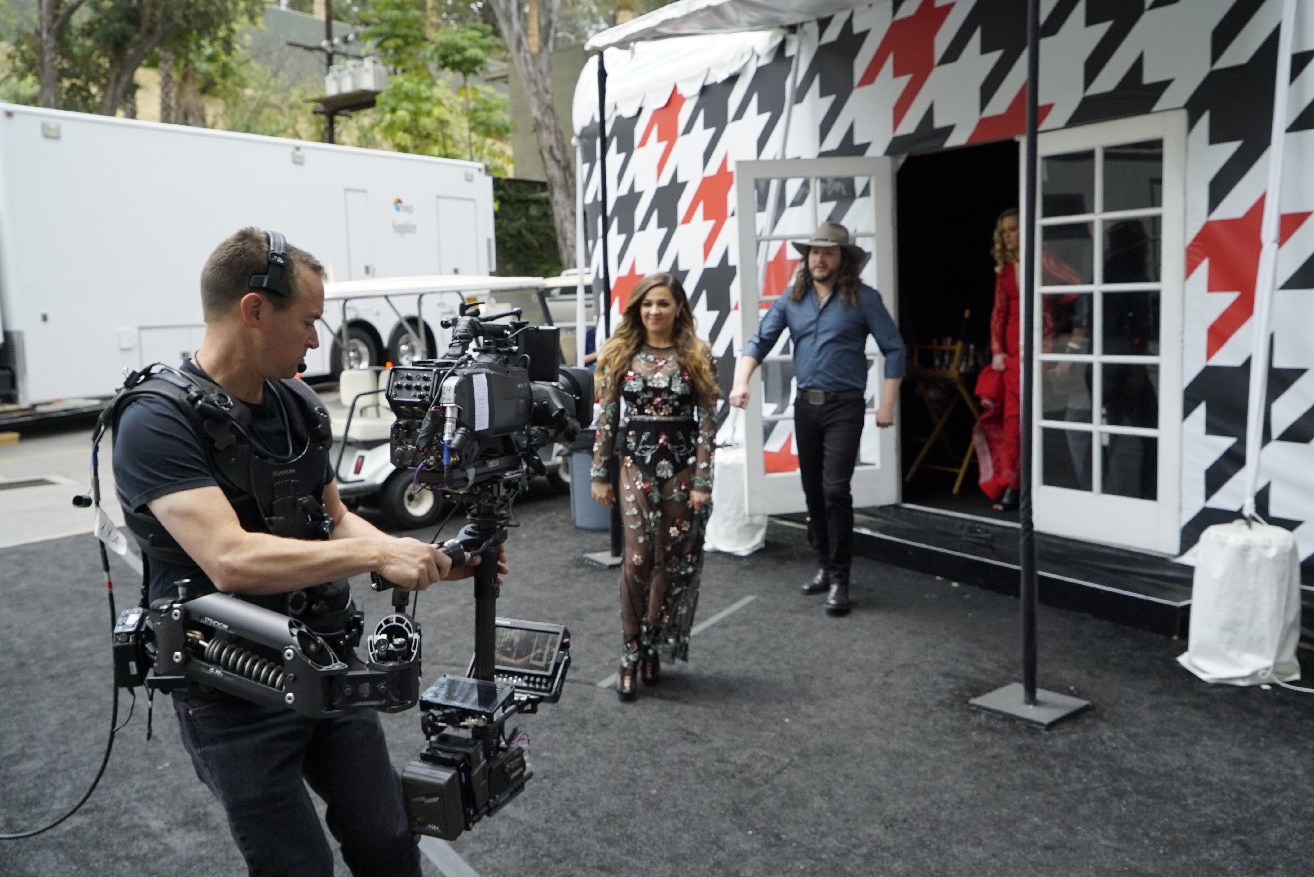 null: Backstage at The Live Finale, Part 1 Photo: 2867511 - NBC.com