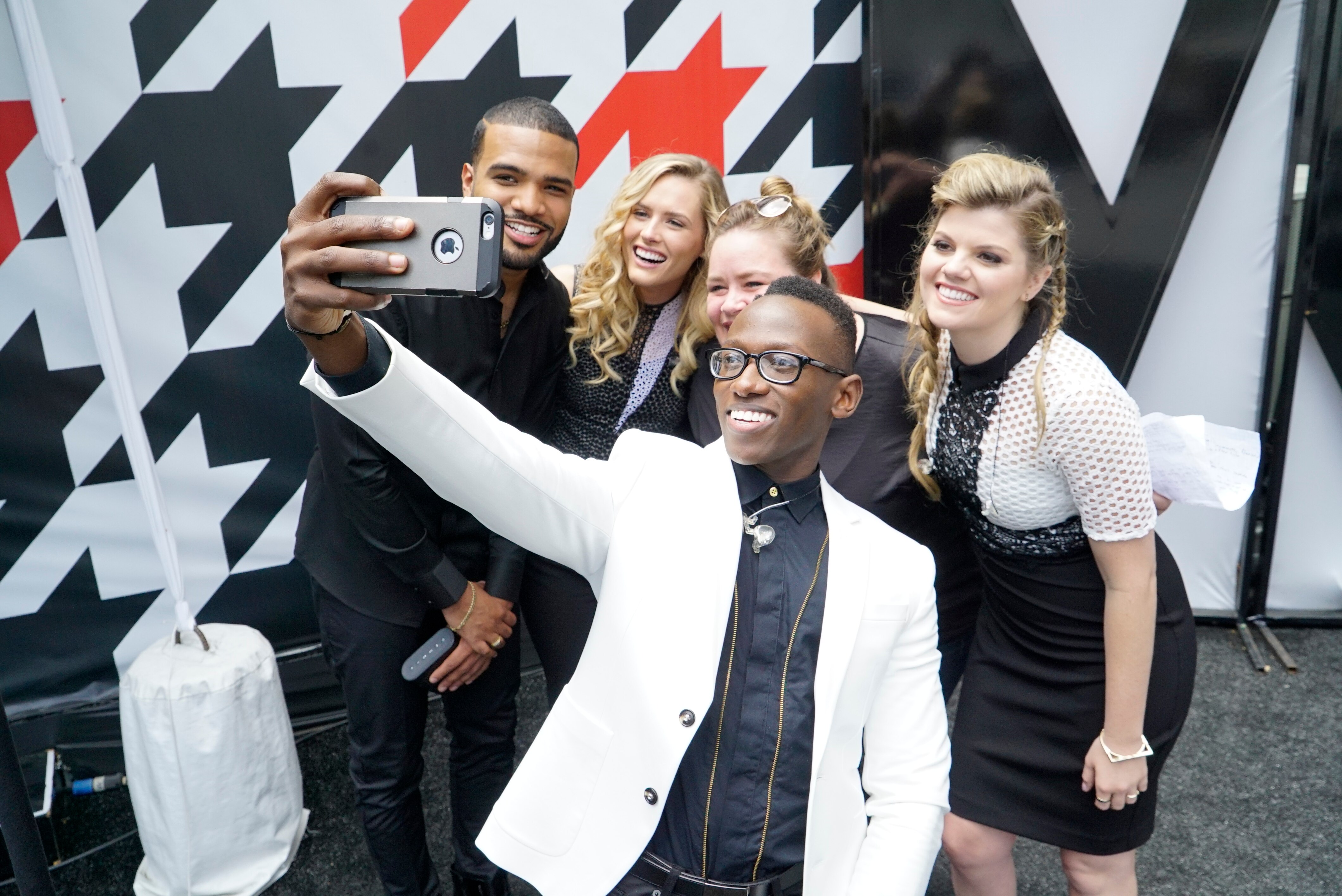 The Voice: Backstage at The Live Finale, Part 2 Photo: 2868906 - NBC.com