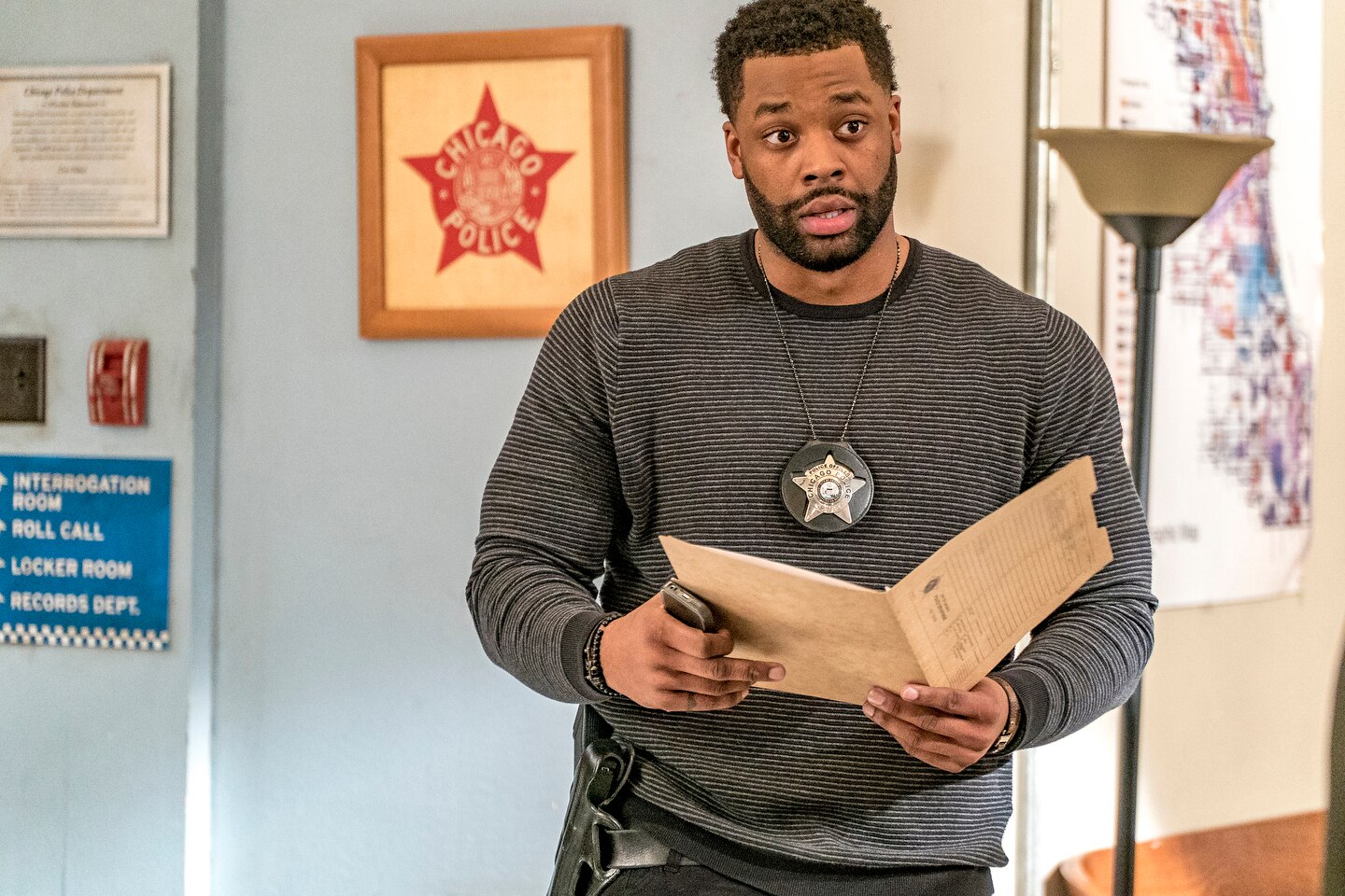 Chicago P.D.: Little Bit of Light Photo: 2990618 - NBC.com