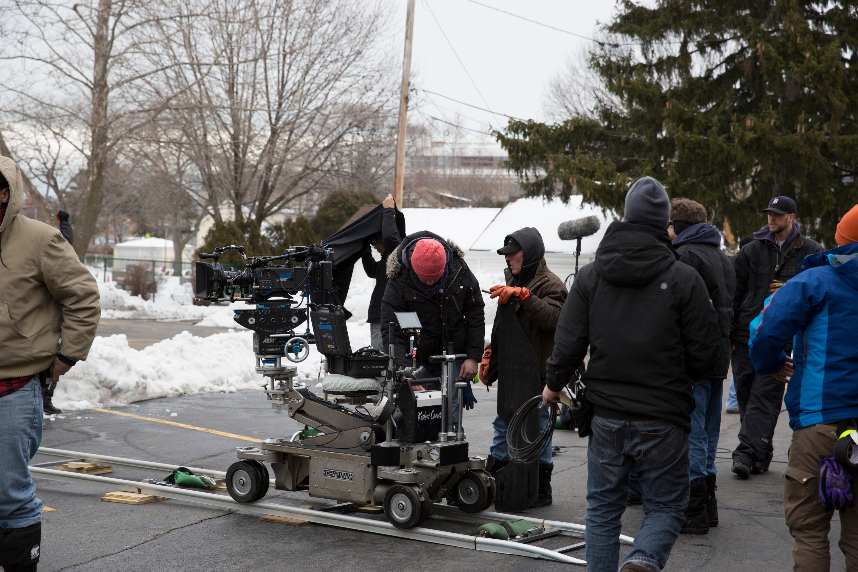 Chicago Fire: Behind the Scenes: A Coffin That Small Photo: 277631 ...