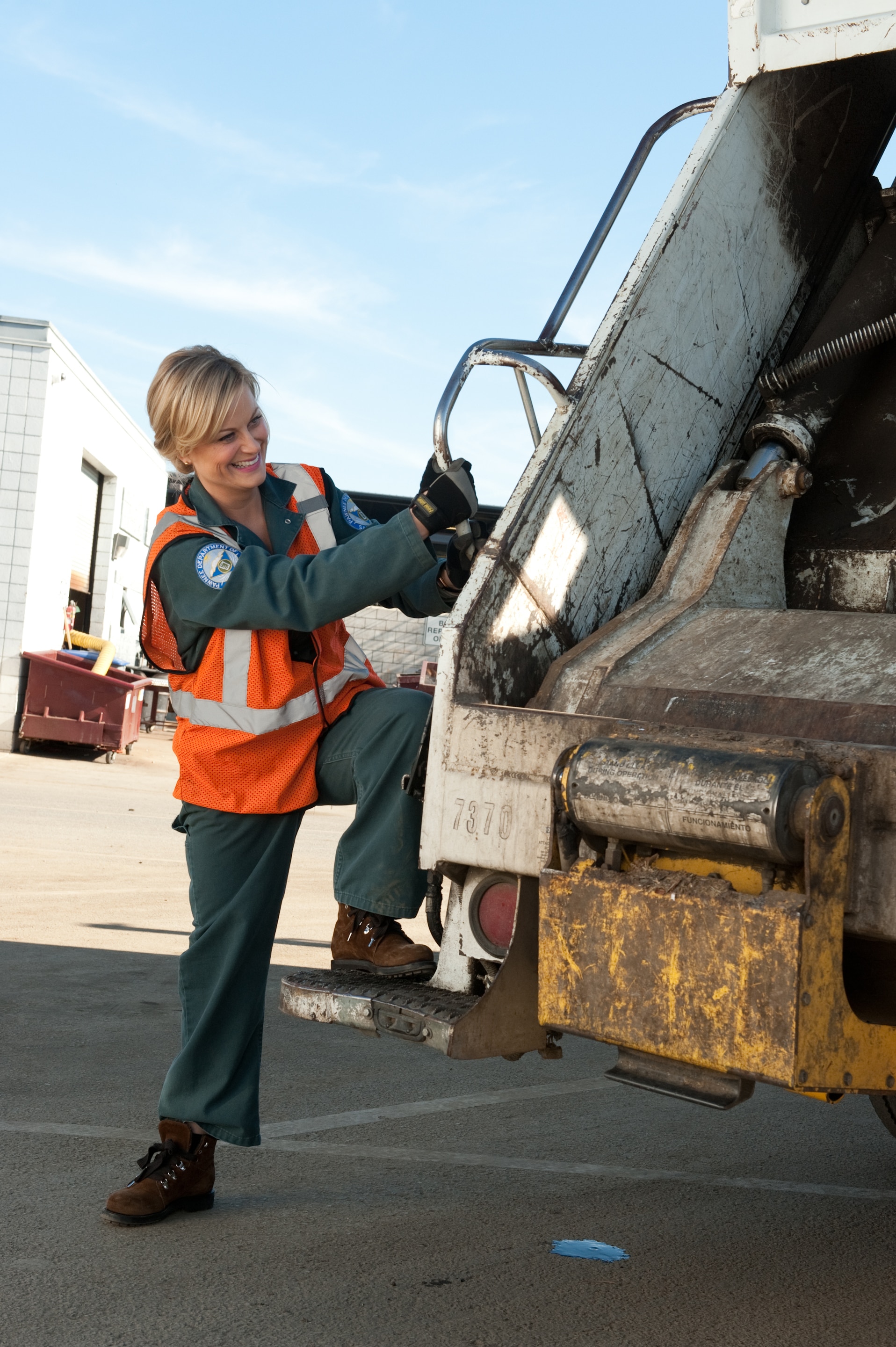 null: Women in Garbage Photo: 163341 - NBC.com