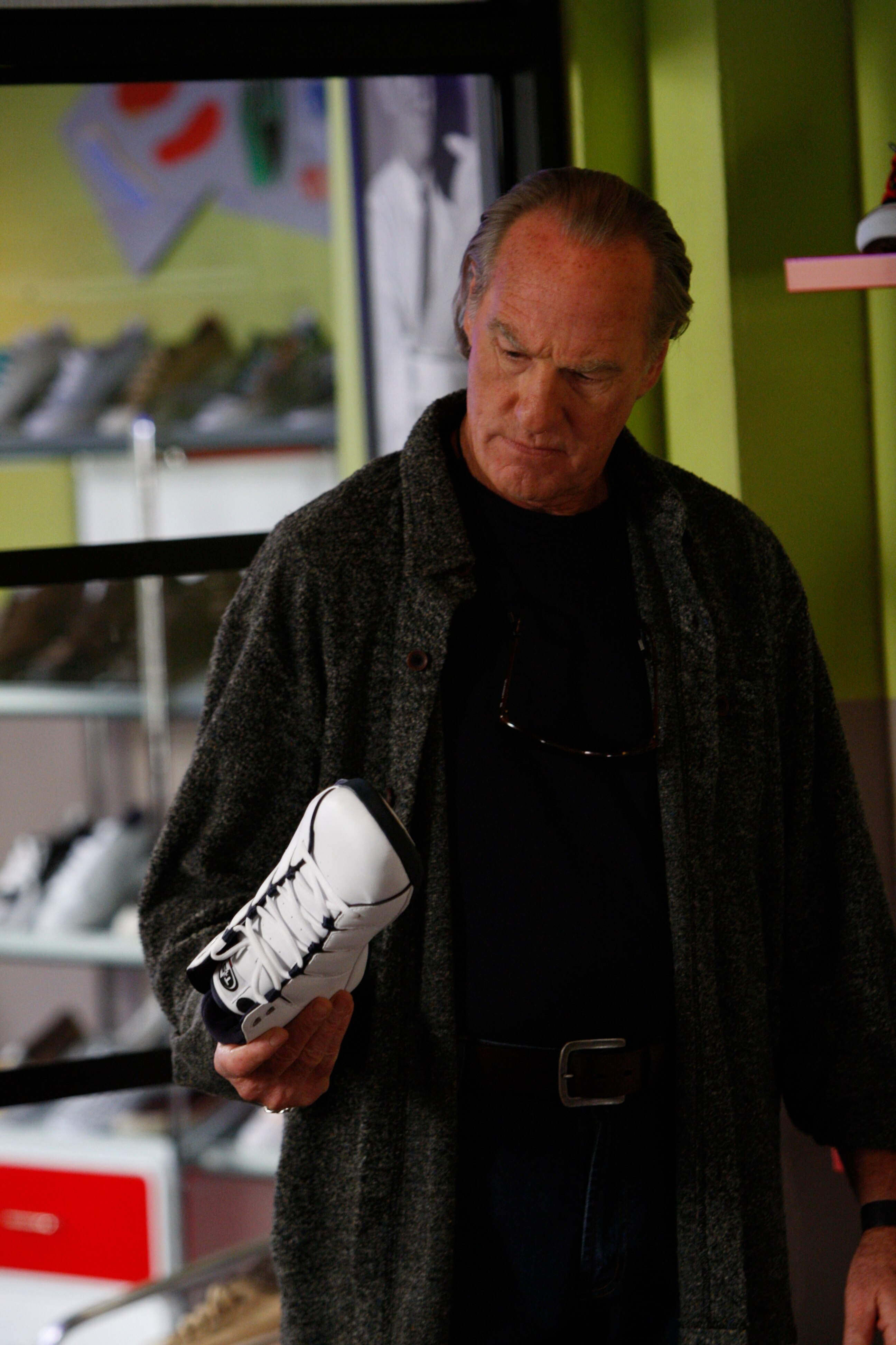 null: Man Versus Possum Photo: 168141 - NBC.com