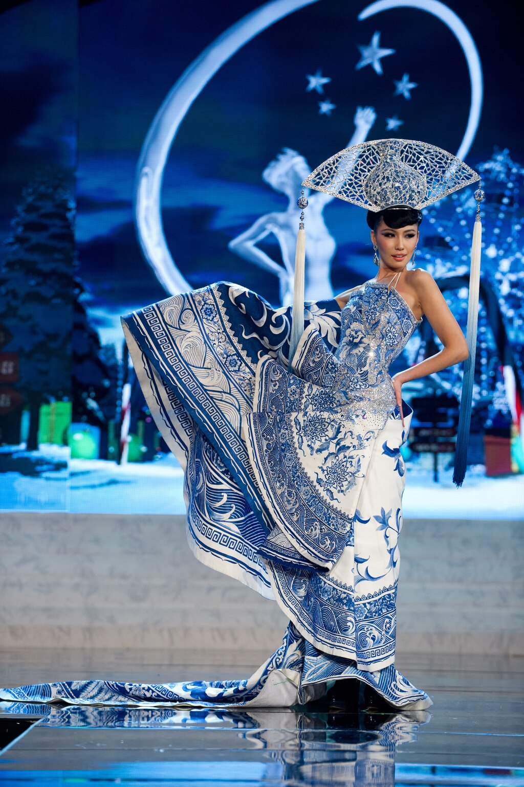 null: National Costumes Photo: 562621 - NBC.com