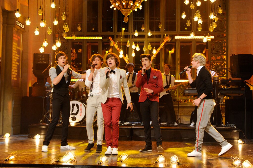 null: One Direction Performs Photo: 121381 - NBC.com