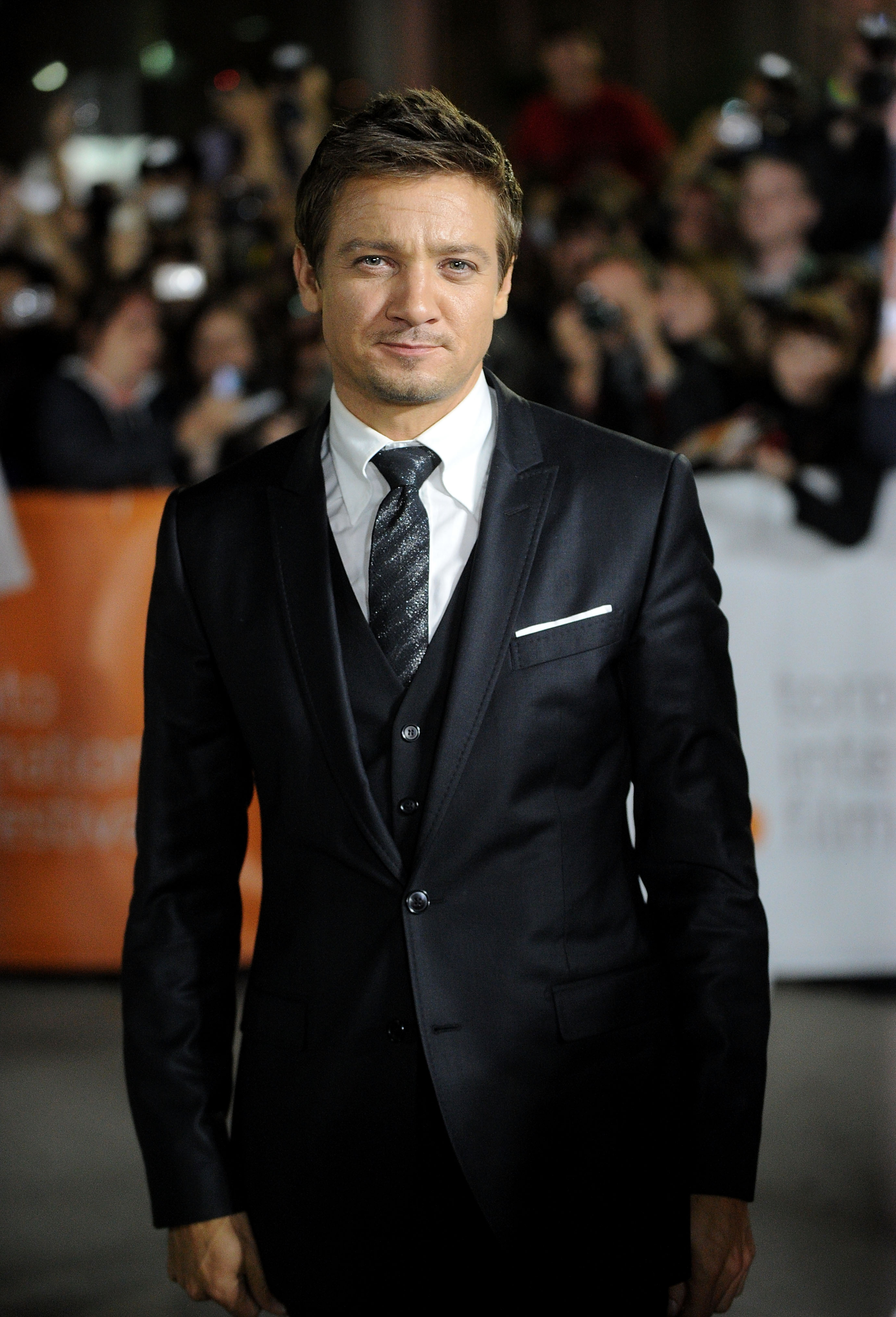 Saturday Night Live: Get to Know Jeremy Renner Photo: 123426 - NBC.com