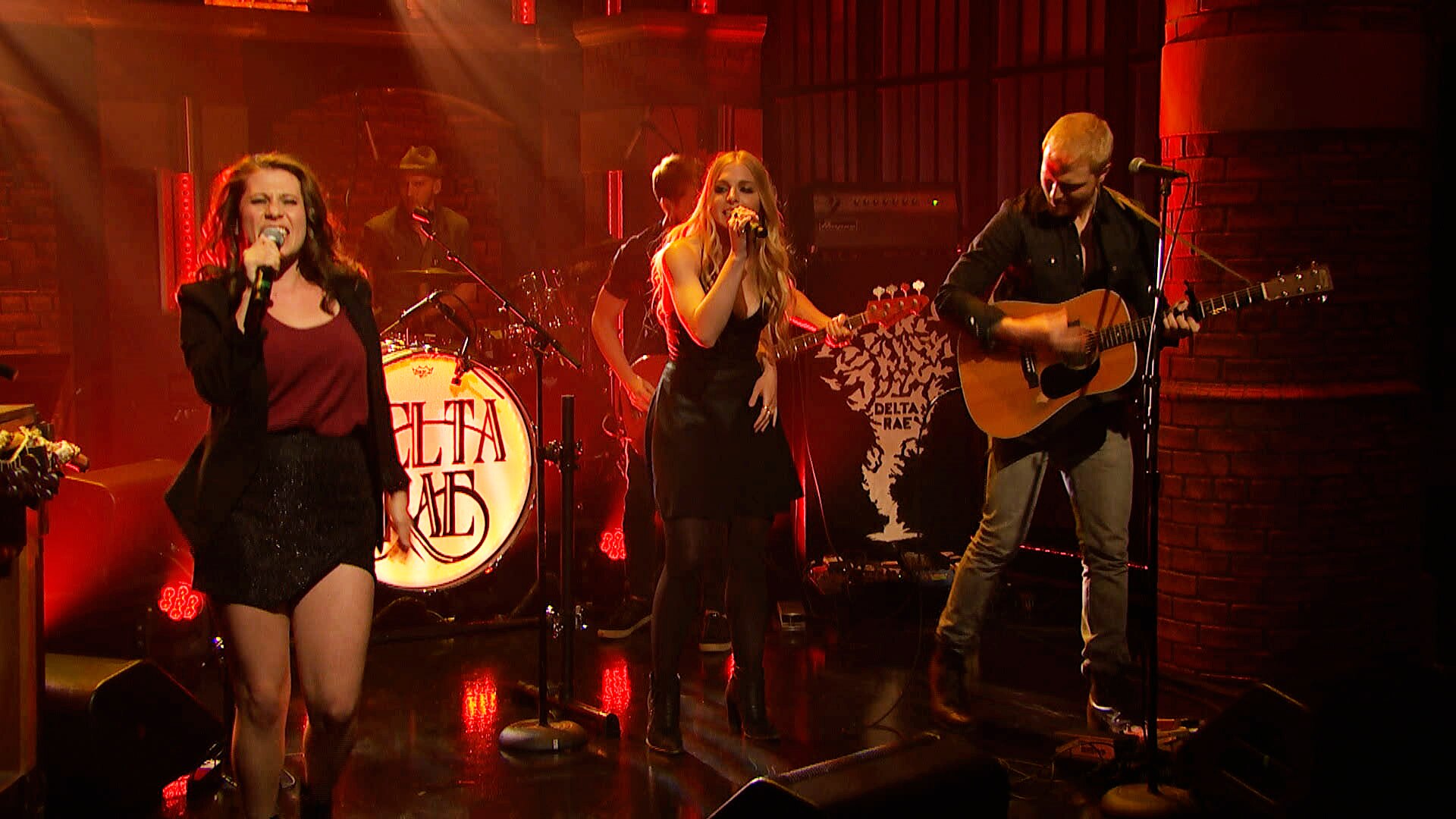 Watch Late Night with Seth Meyers Highlight: Delta Rae Performance ...