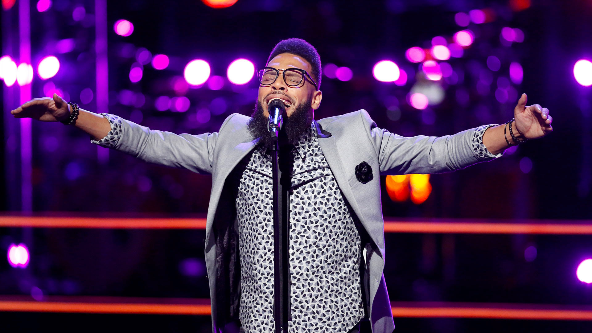 Watch The Voice Highlight: TSoul: "These Arms of Mine" - NBC.com