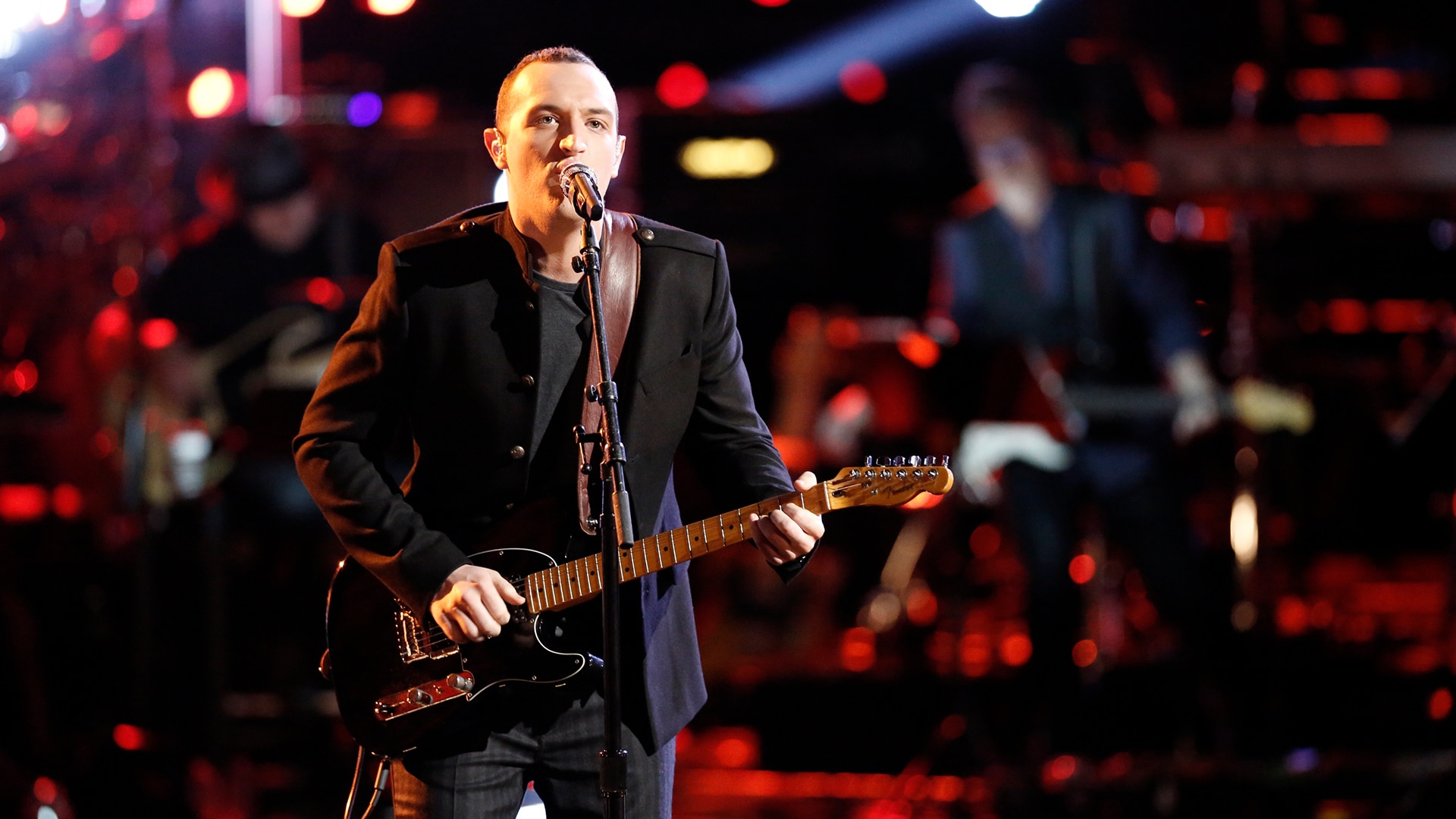 Watch The Voice Highlight: Aaron Gibson: "Round Here" - NBC.com