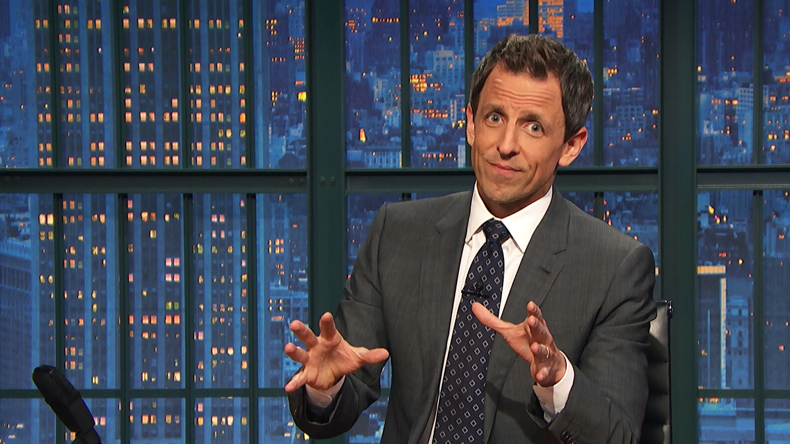 Watch Late Night with Seth Meyers Highlight: Seth's Story: Getting Recognized with Amy Poehler ...