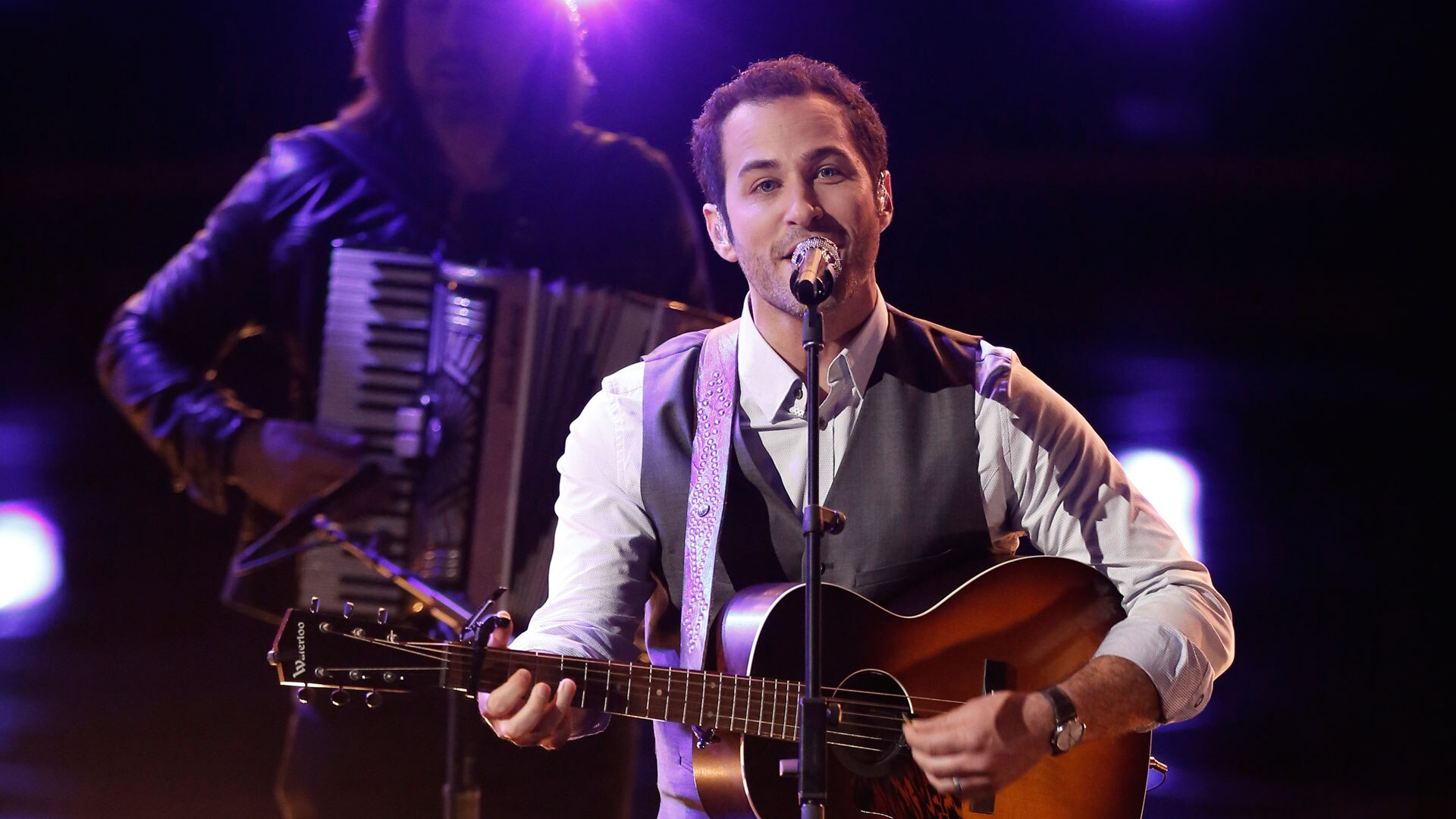 Watch The Voice Highlight: Joshua Davis Dedication Song: "When I Paint ...