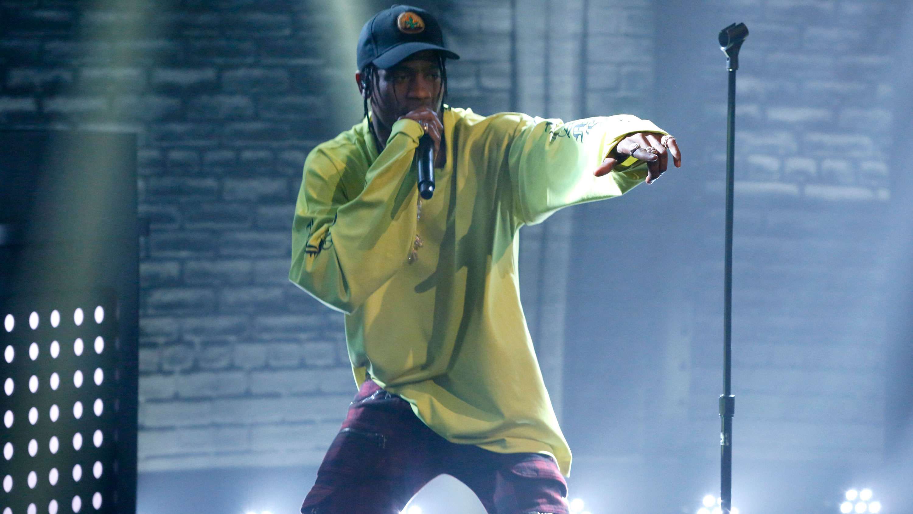 Watch Late Night with Seth Meyers Highlight: Travis Scott Performance ...