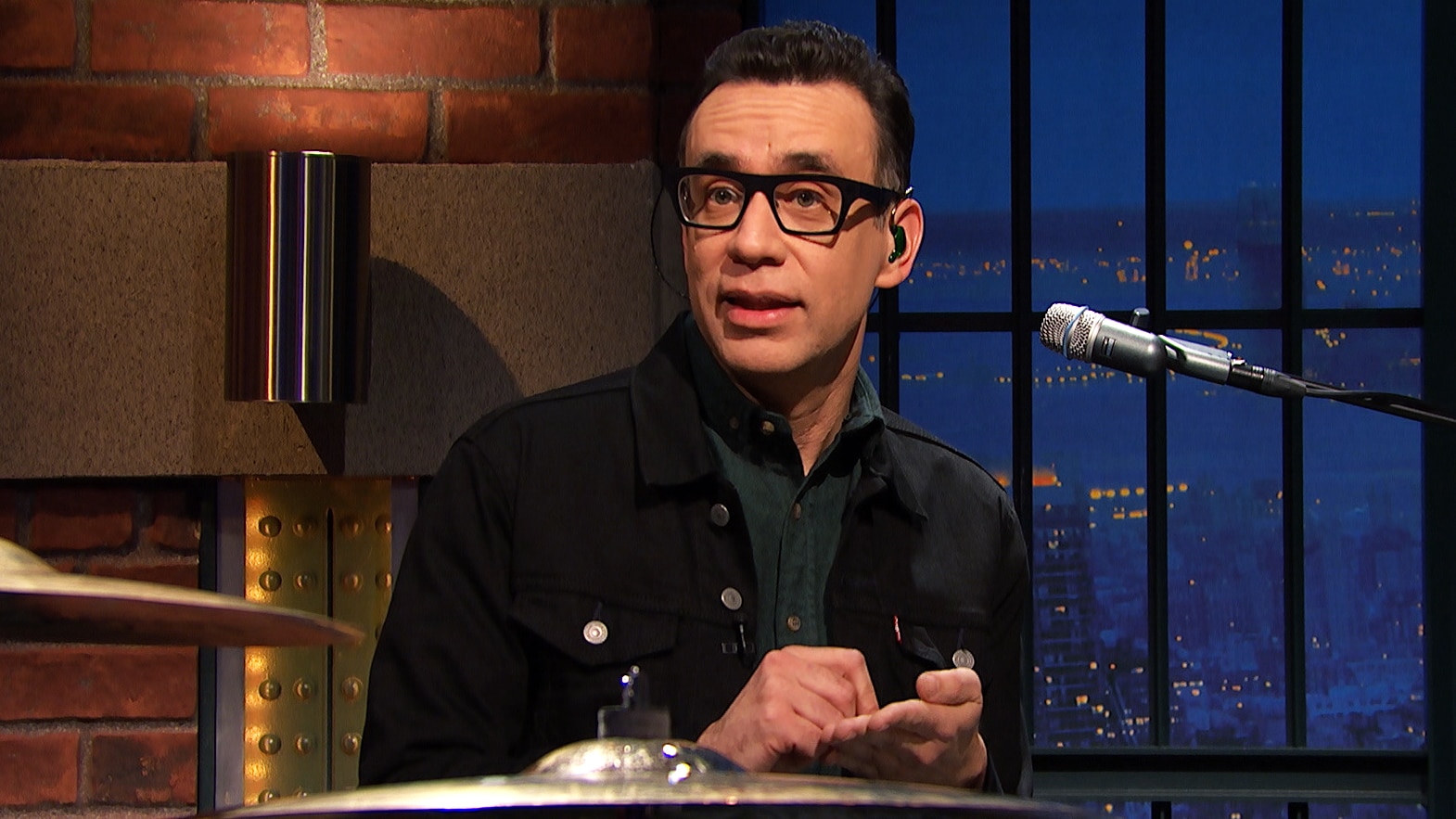 Watch Late Night with Seth Meyers Highlight: Fred Talks: Gifts for SNL ...