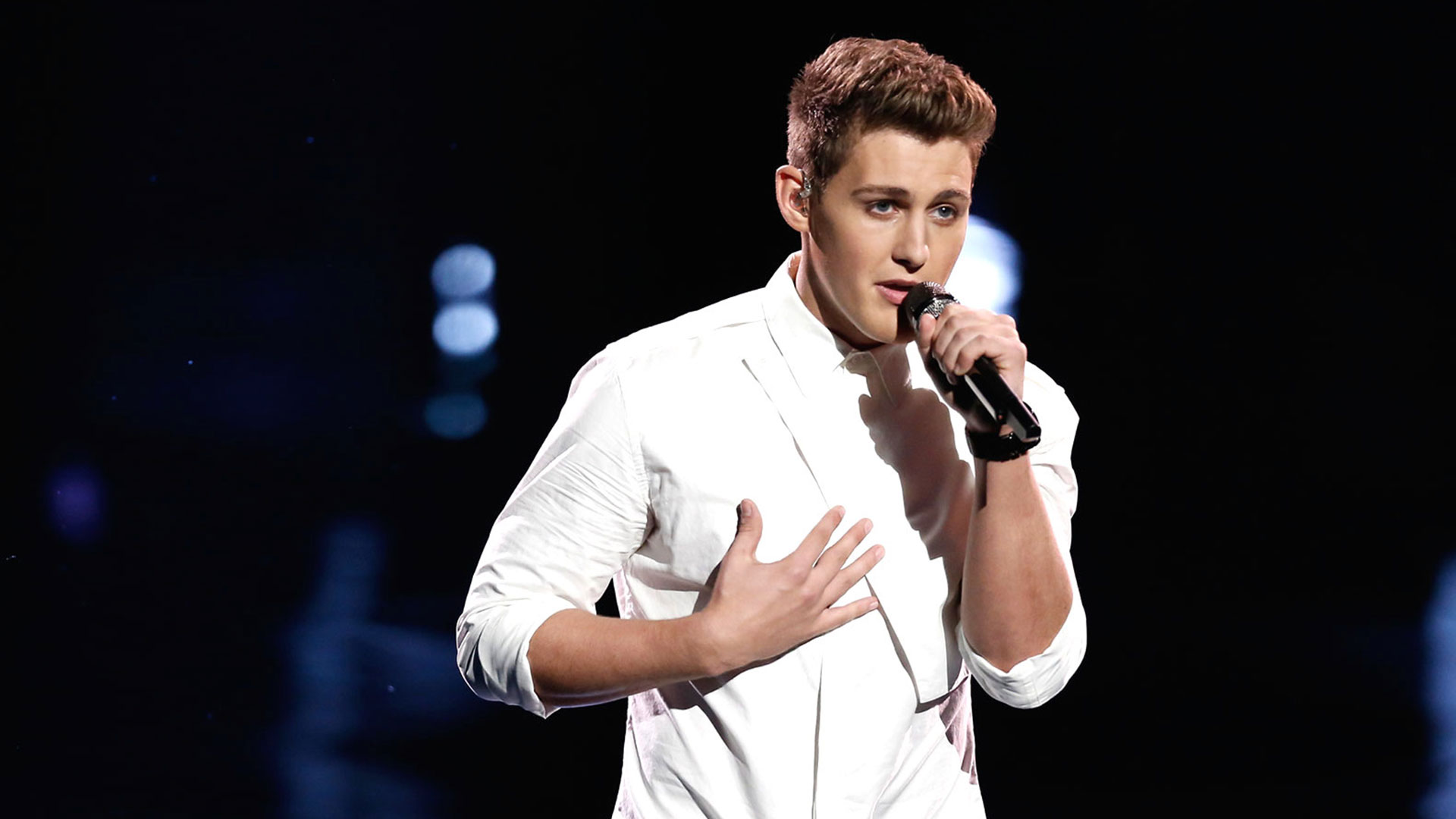 Watch The Voice Highlight: Ryan Sill: "I Lived" - NBC.com