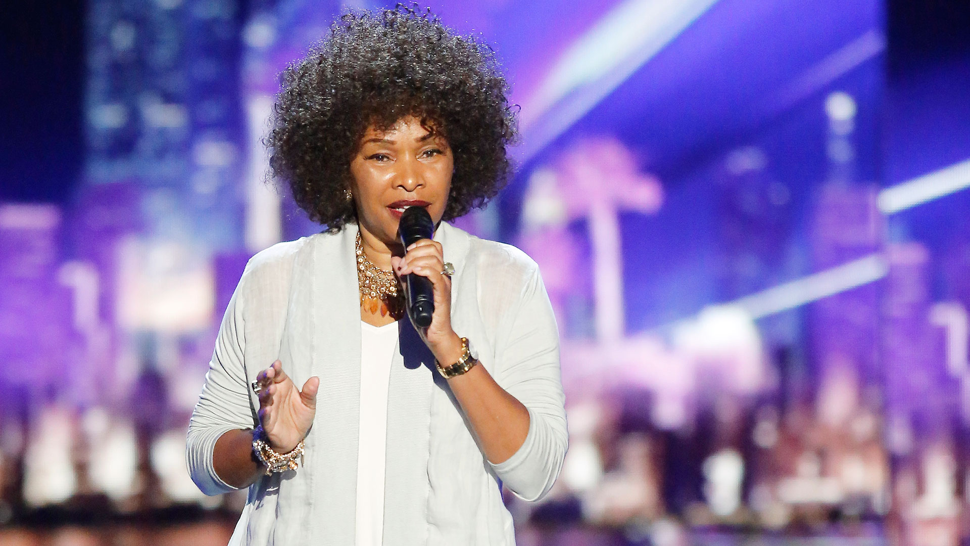 Watch America's Got Talent Highlight: Ronee: Judge Cuts - NBC.com