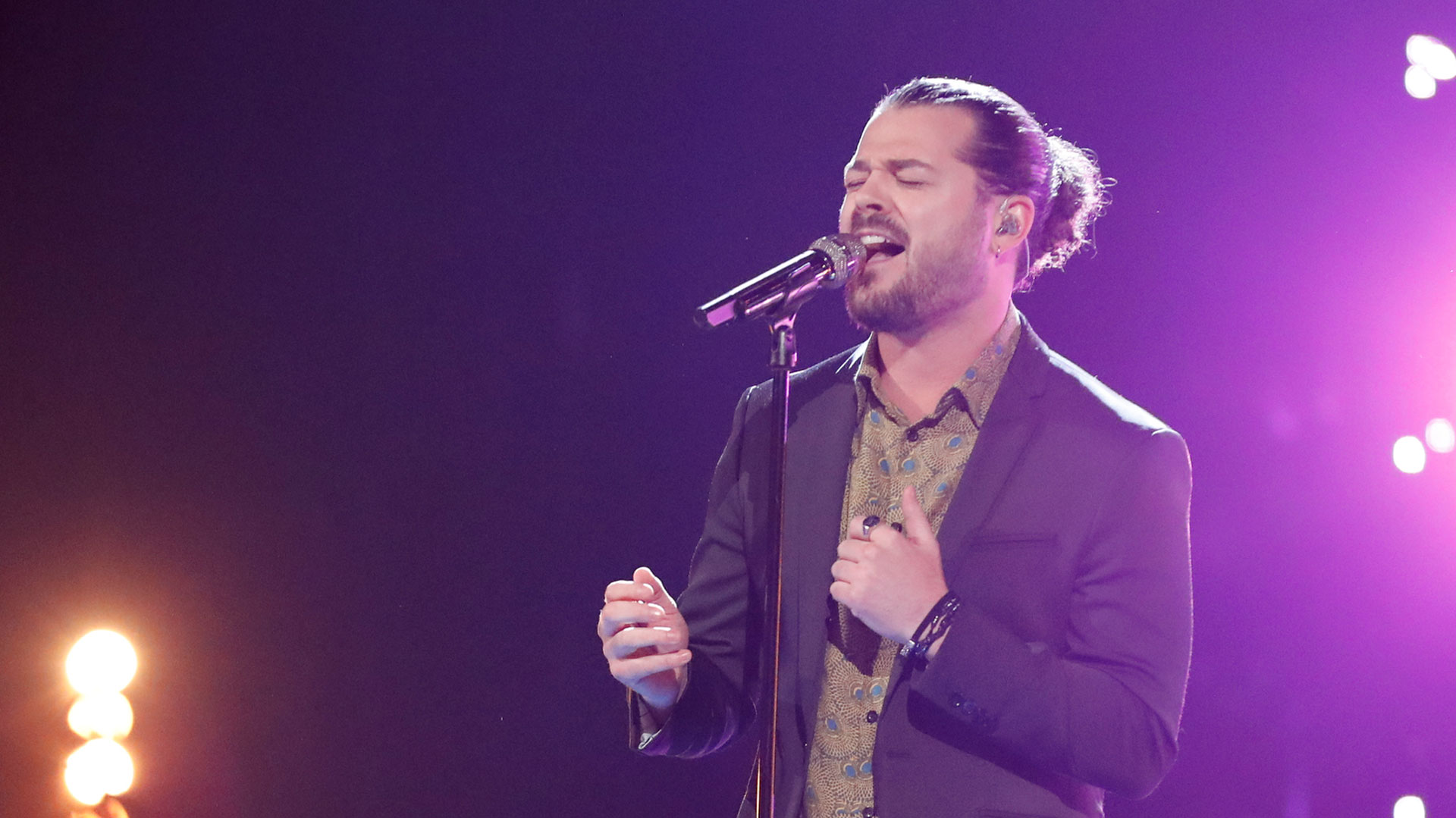 Watch The Voice Highlight: Drew Cole: "Man in the Mirror" - NBC.com