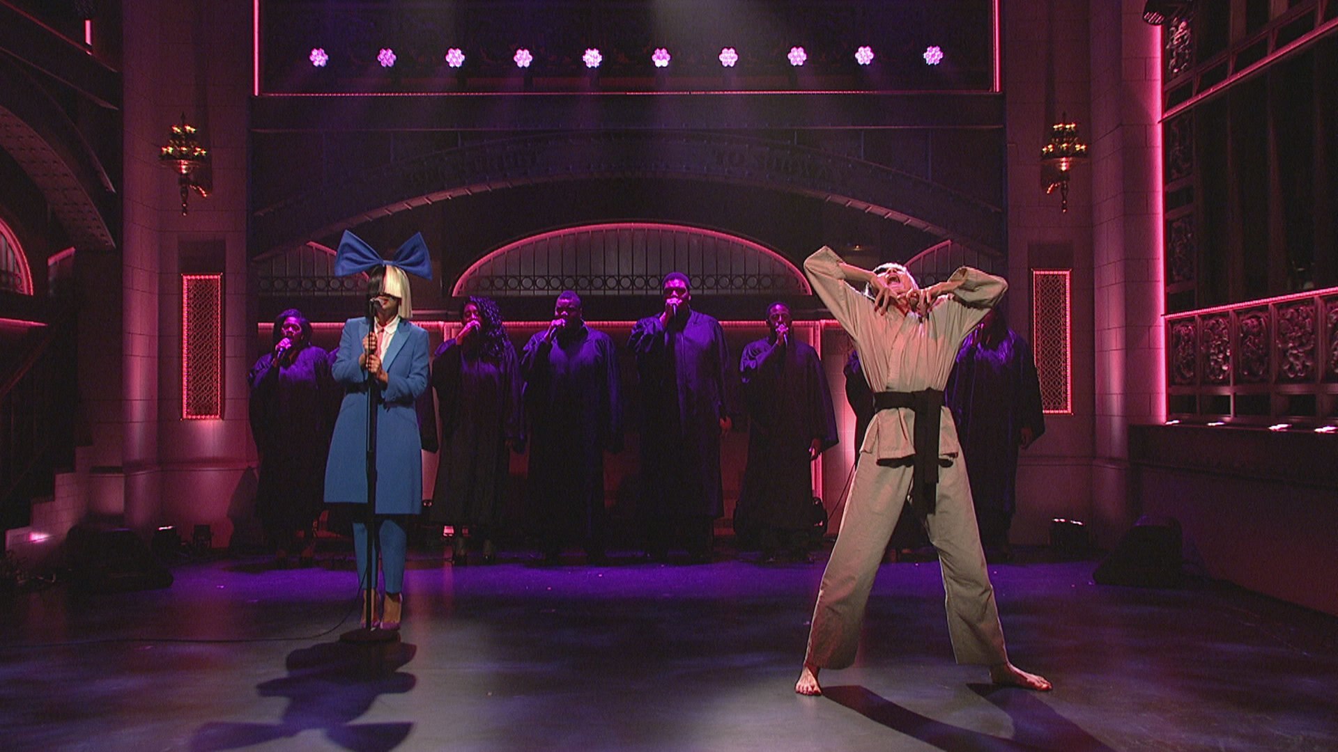 Watch Saturday Night Live Highlight: Sia: Alive - NBC.com