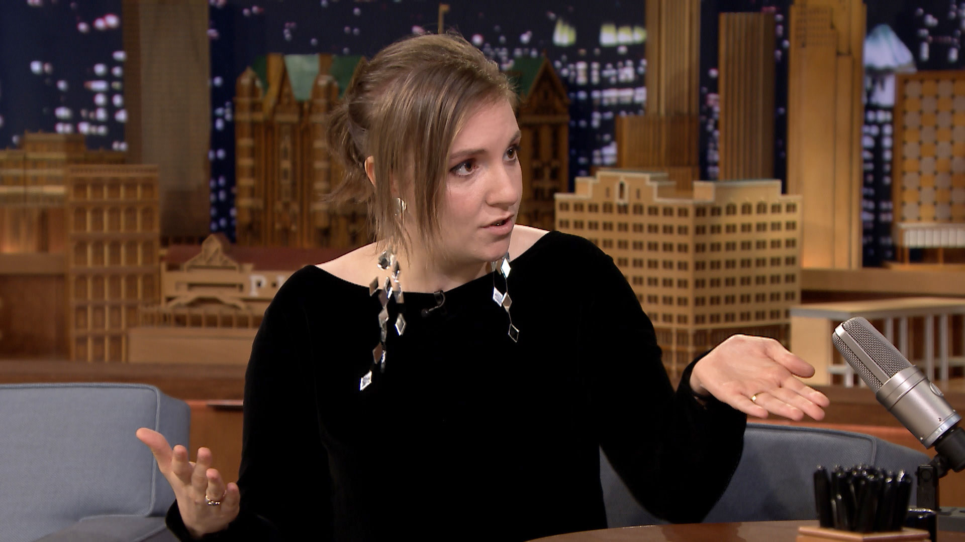 Watch The Tonight Show Starring Jimmy Fallon Interview: Lena Dunham on ...