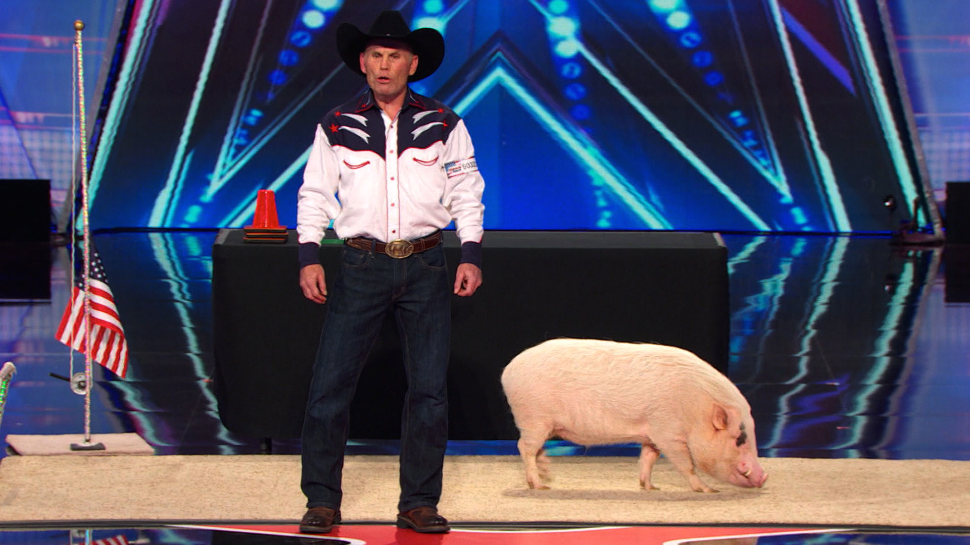 Watch America's Got Talent Highlight: Mudslinger the Pig - NBC.com