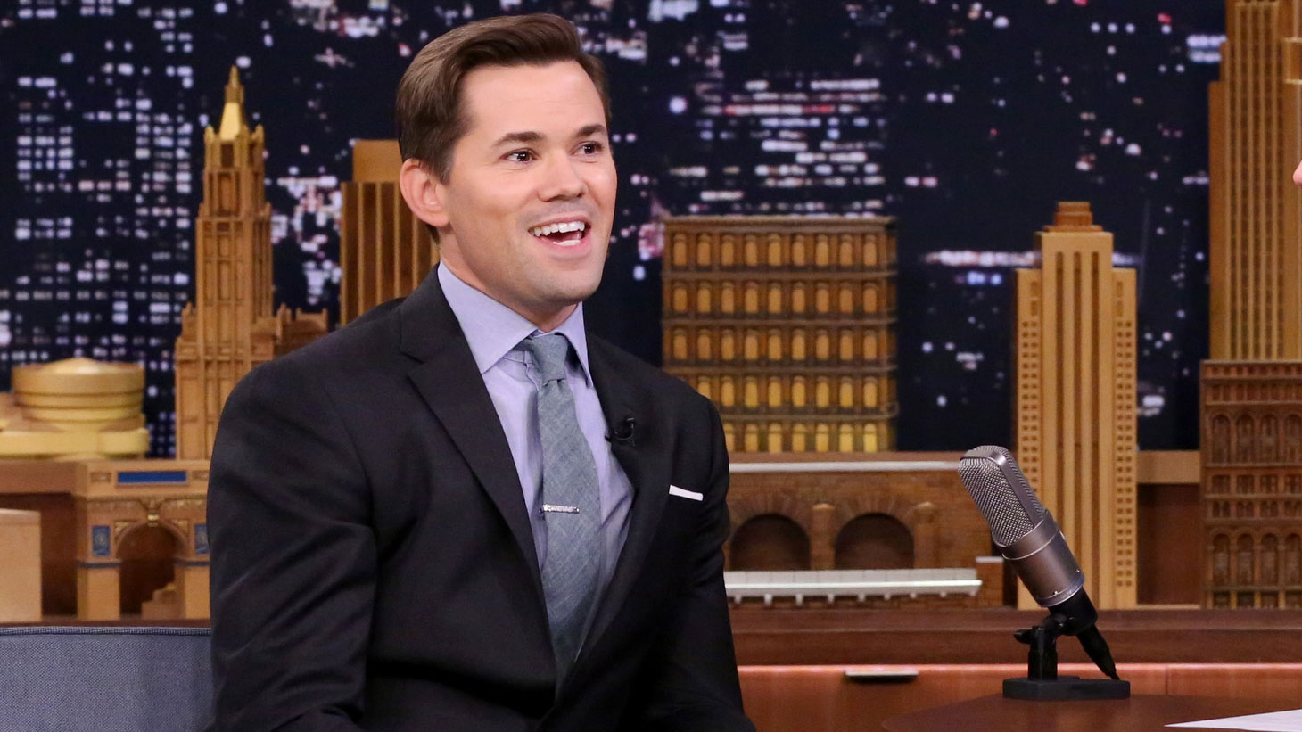 Watch The Tonight Show Starring Jimmy Fallon Interview: Andrew Rannells ...