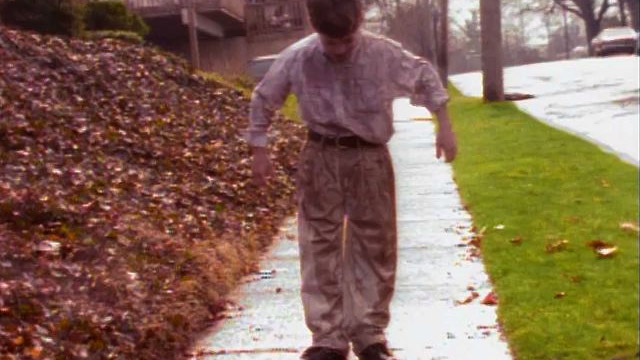 Watch Saturday Night Live Highlight: Fuzzy Memories - Splashed - NBC.com