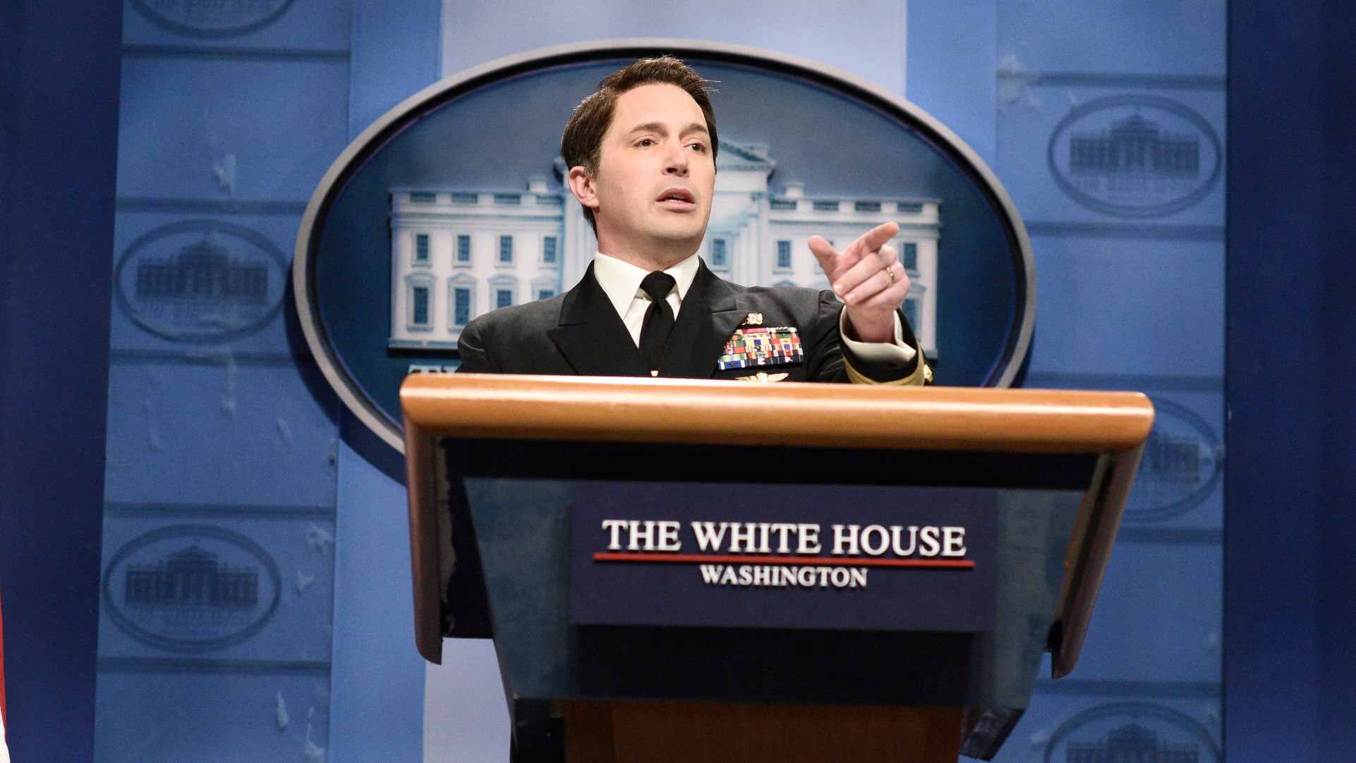 Watch Saturday Night Live Highlight: Trump Doctor Press Conference Cold ...