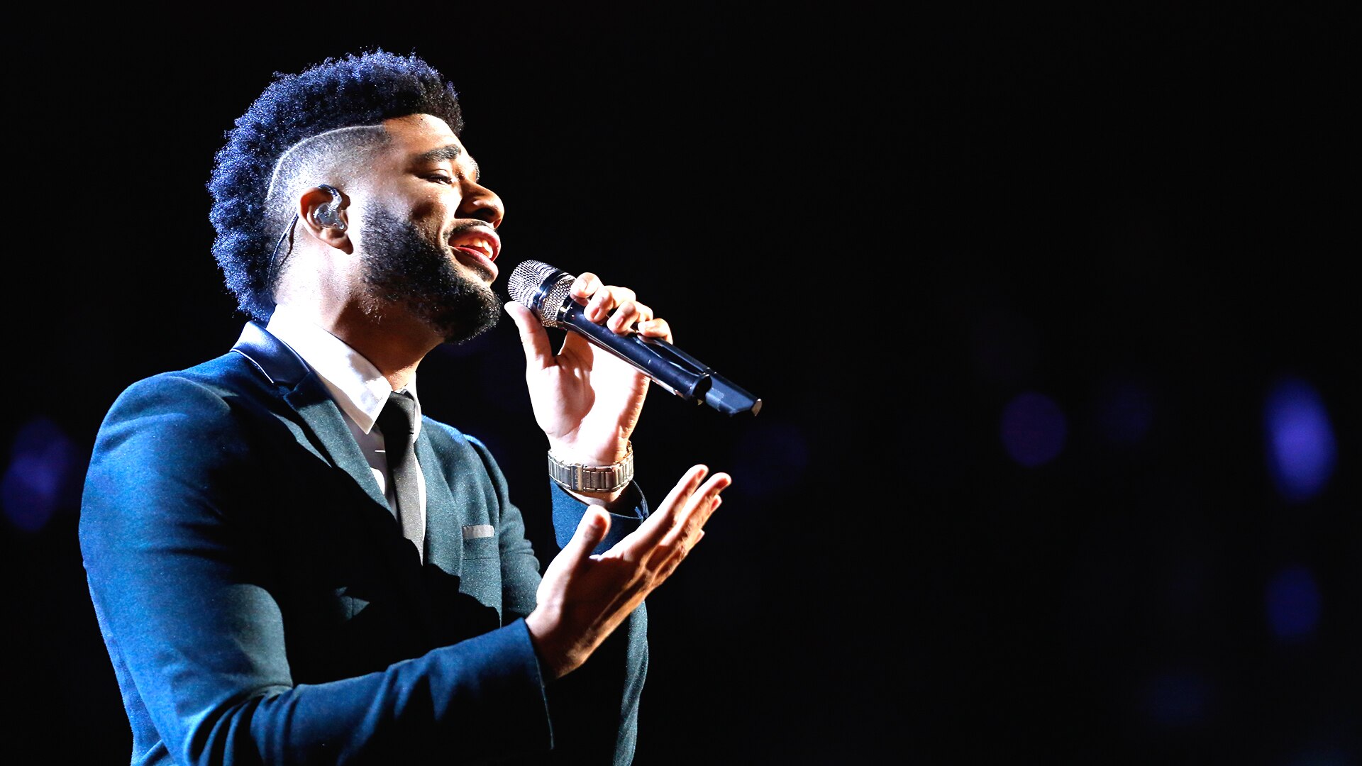 Watch The Voice Highlight: Mark Hood: "Against All Odds" - NBC.com