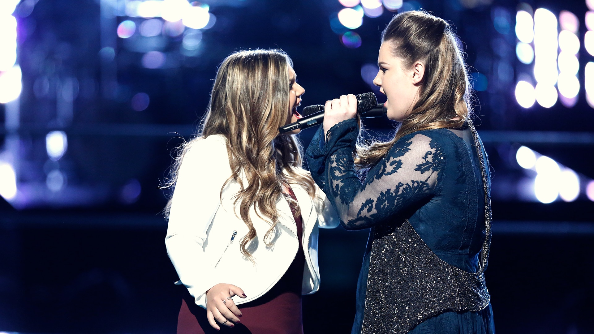 Watch The Voice Highlight: Amanda Ayala vs. Shelby Brown: "Edge of ...