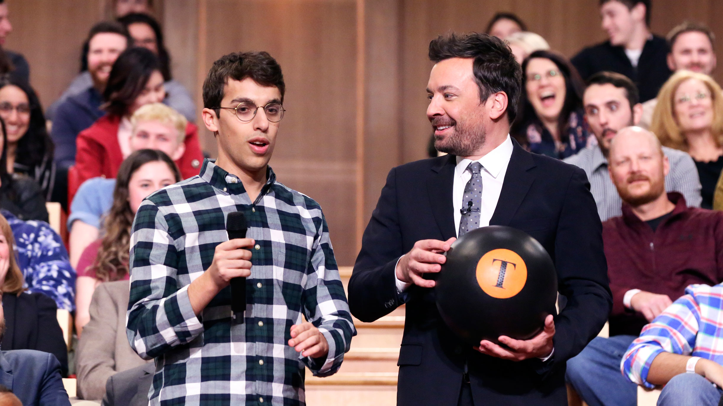 Watch The Tonight Show Starring Jimmy Fallon Highlight: Trump's Magic 8 ...