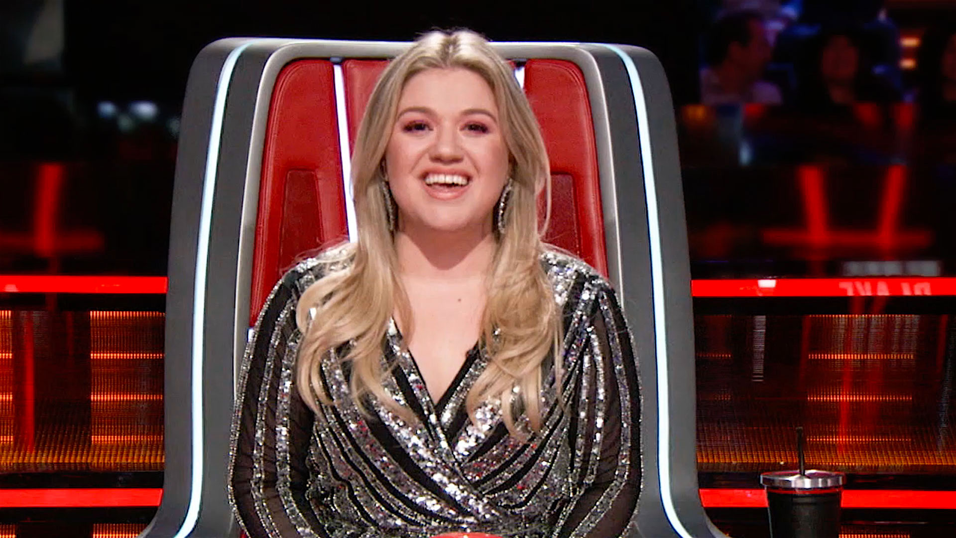 Watch The Voice Web Exclusive: The Voice: Kelly Clarkson - "Medicine ...
