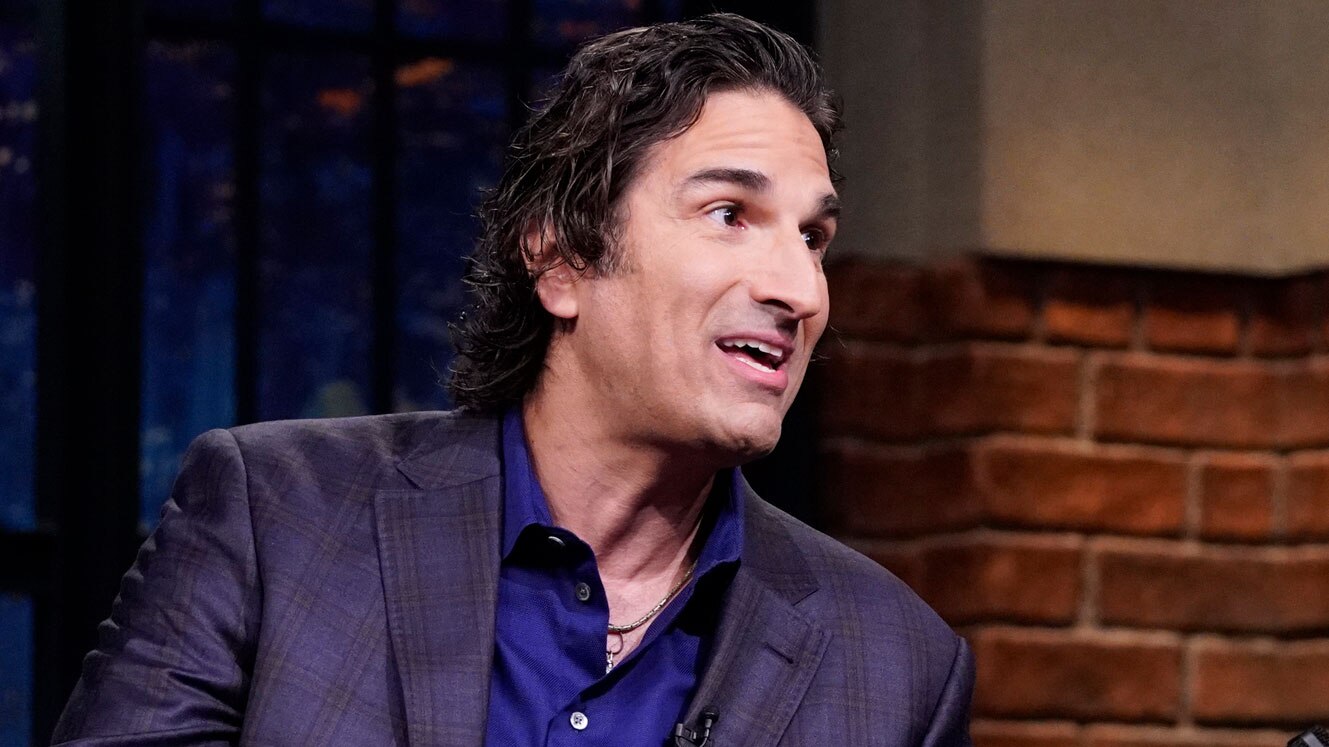 Watch Late Night with Seth Meyers Interview: Gary Gulman’s Wife, Mom ...