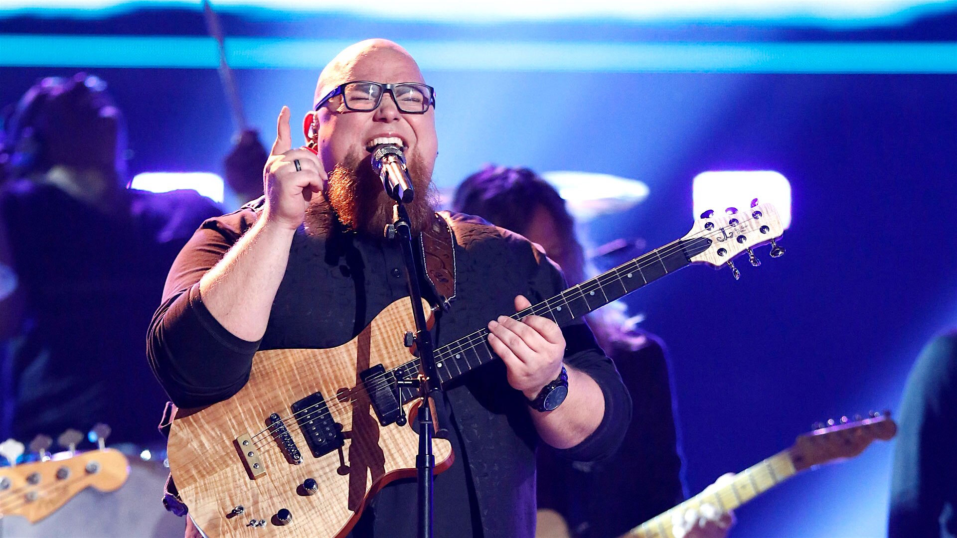 Watch The Voice Highlight: Jesse Larson: "Woman" - NBC.com