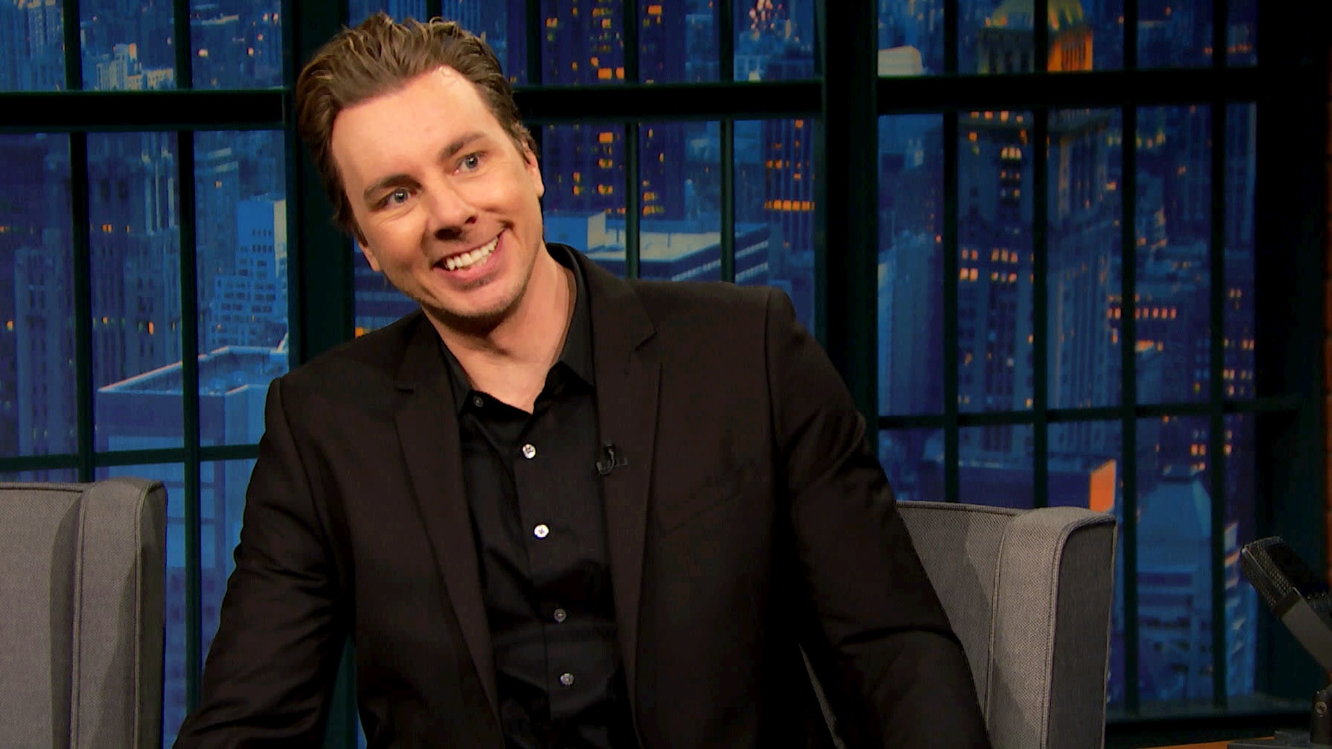 Watch Late Night with Seth Meyers Episode: Dax Shepard, Hannah Simone ...