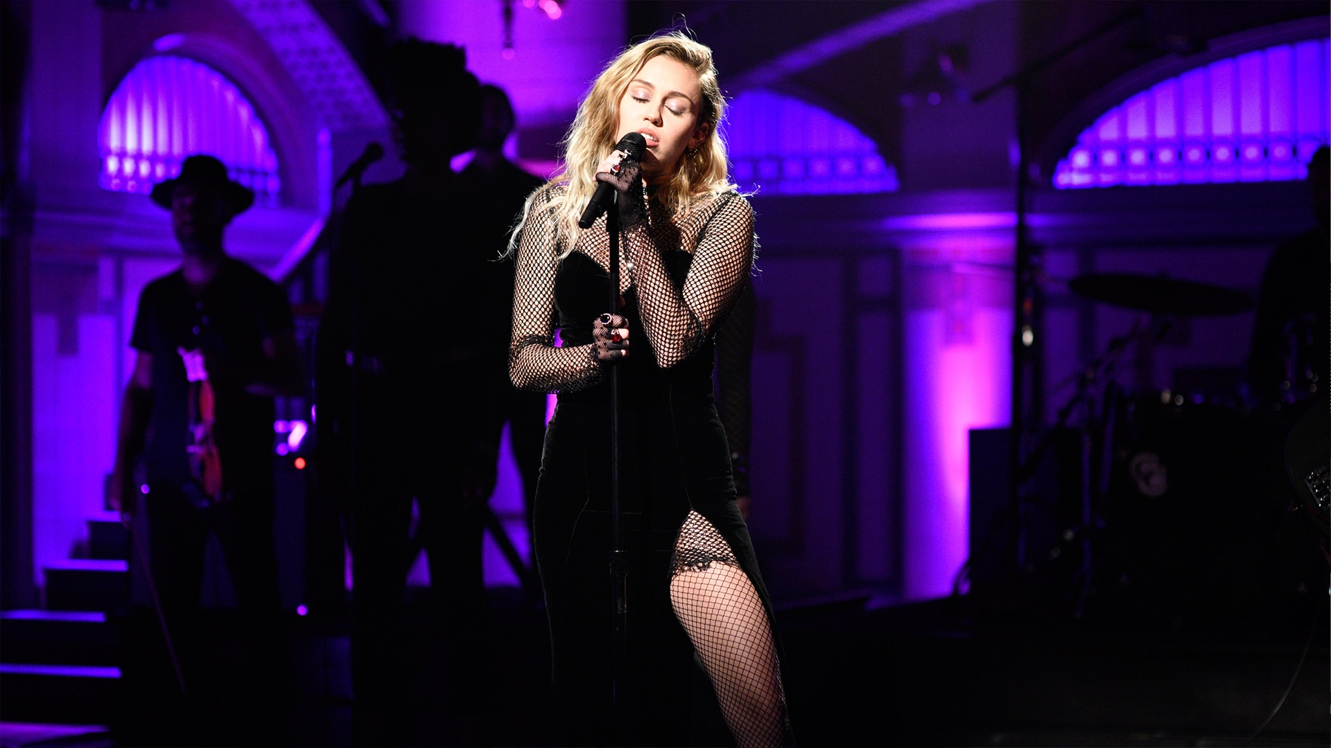 Watch Saturday Night Live Highlight: Miley Cyrus: Bad Mood - NBC.com
