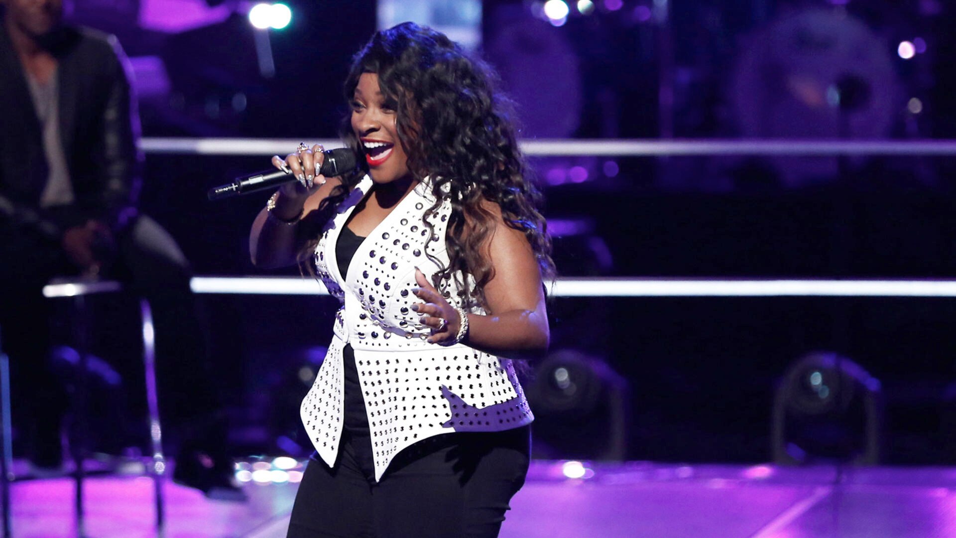 Watch The Voice Highlight: Toia Jones: "Crazy in Love" - NBC.com