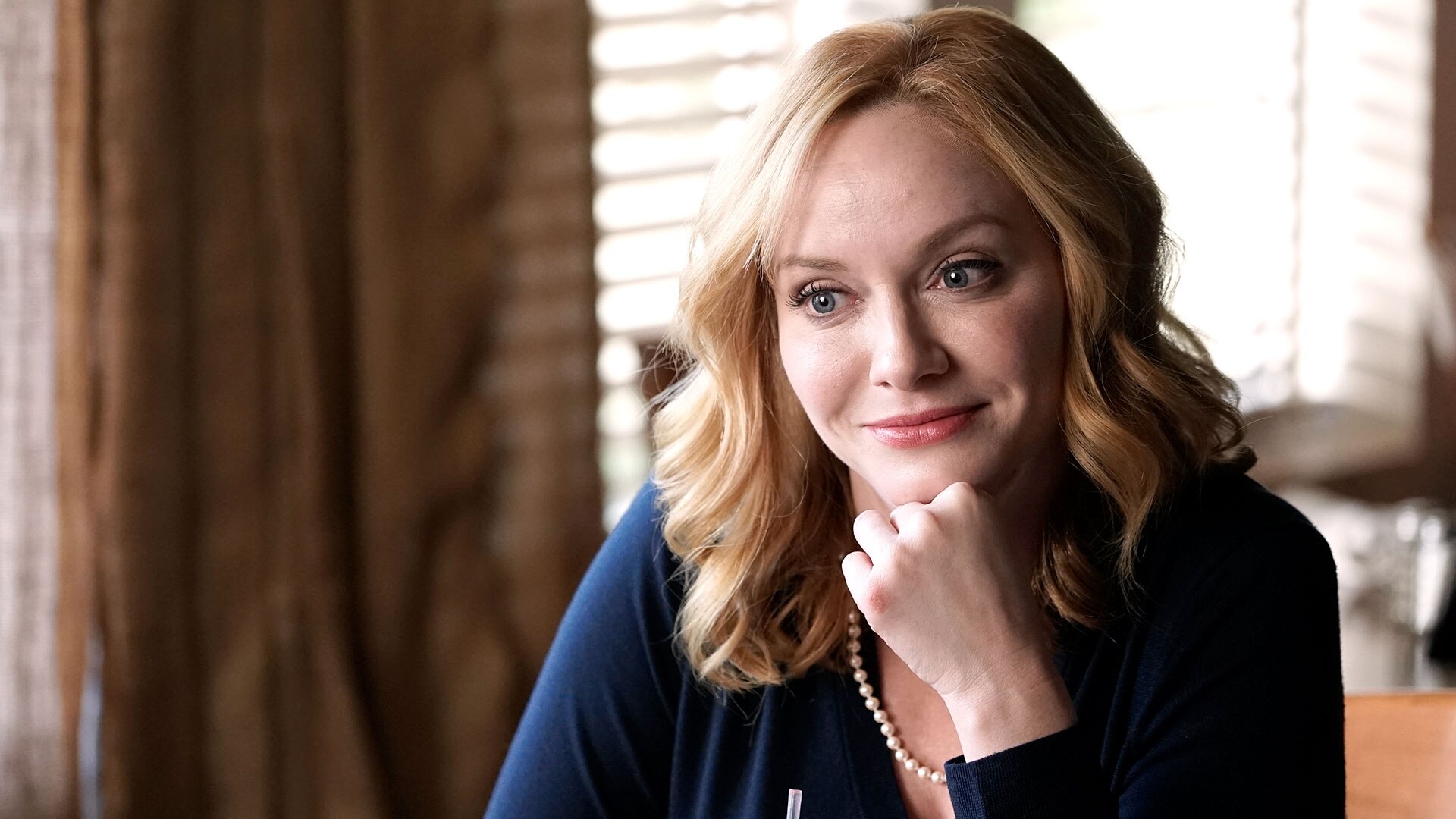 Watch Good Girls Web Exclusive: Beth and Rio: Making Bad Look Good ...