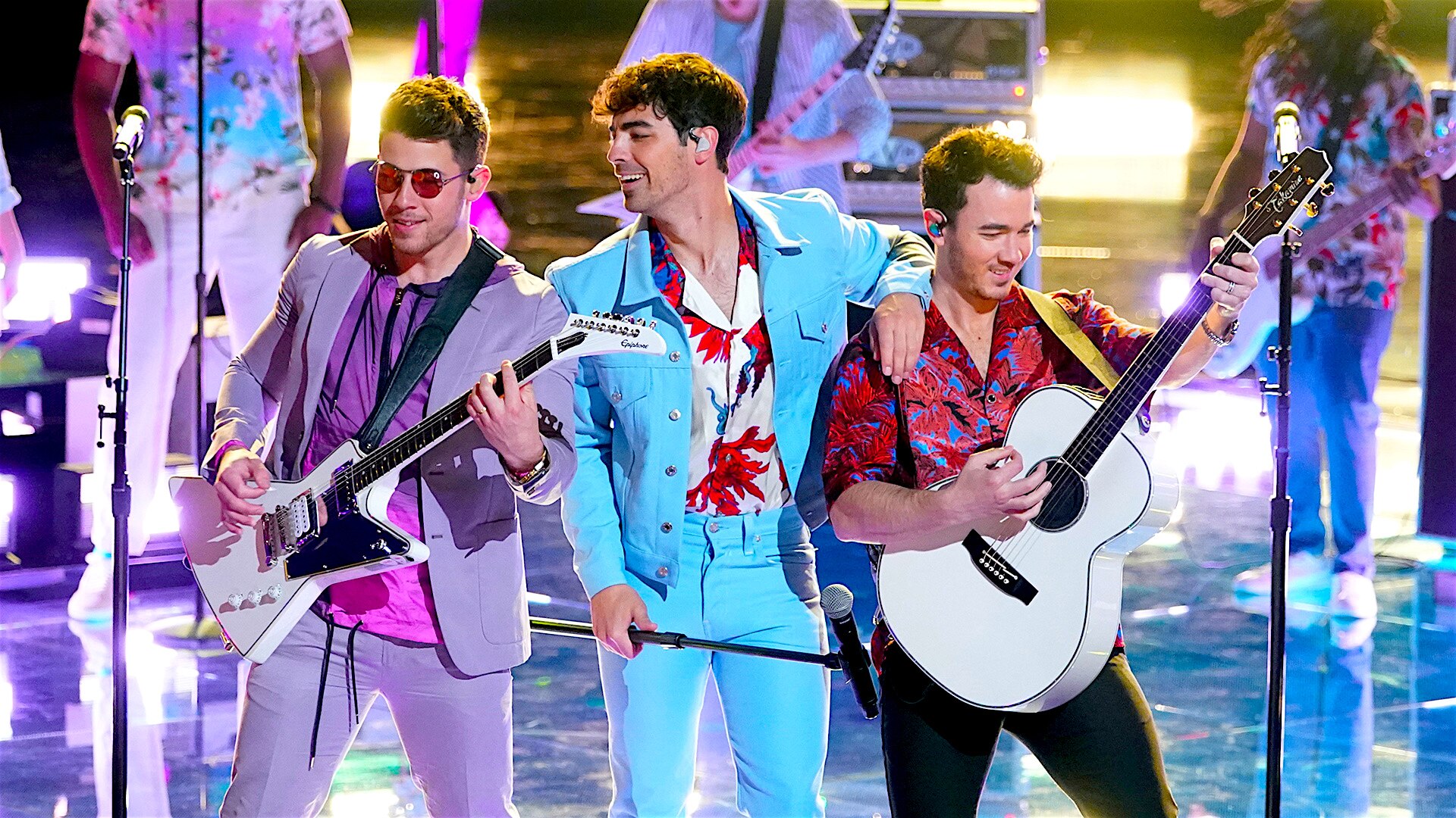 Watch The Voice Highlight: Jonas Brothers: "Cool" - NBC.com