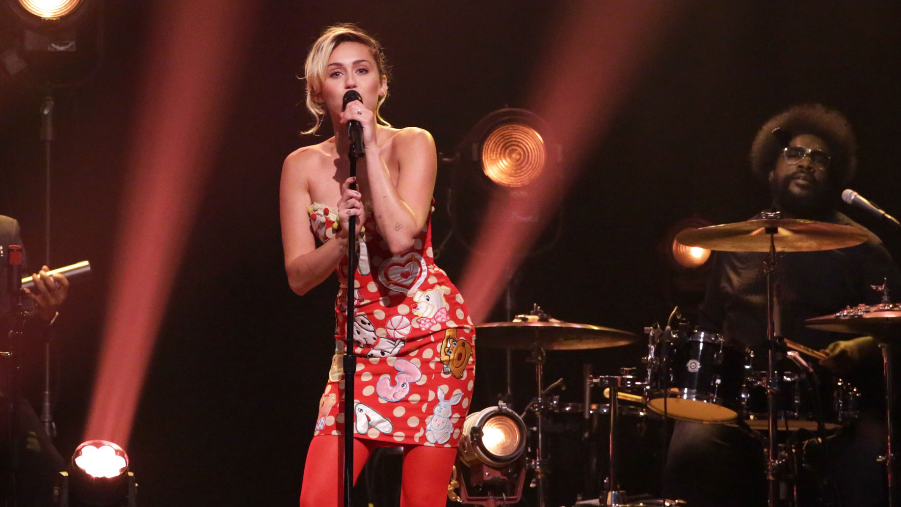 Watch The Tonight Show Starring Jimmy Fallon Highlight: Miley Cyrus ...